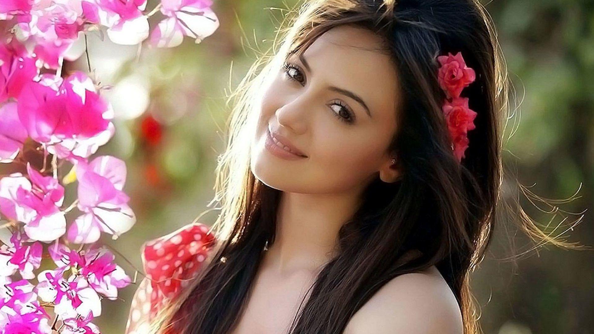 Pakistani Girls Wallpapers - Top Free Pakistani Girls Backgrounds - WallpaperAccess