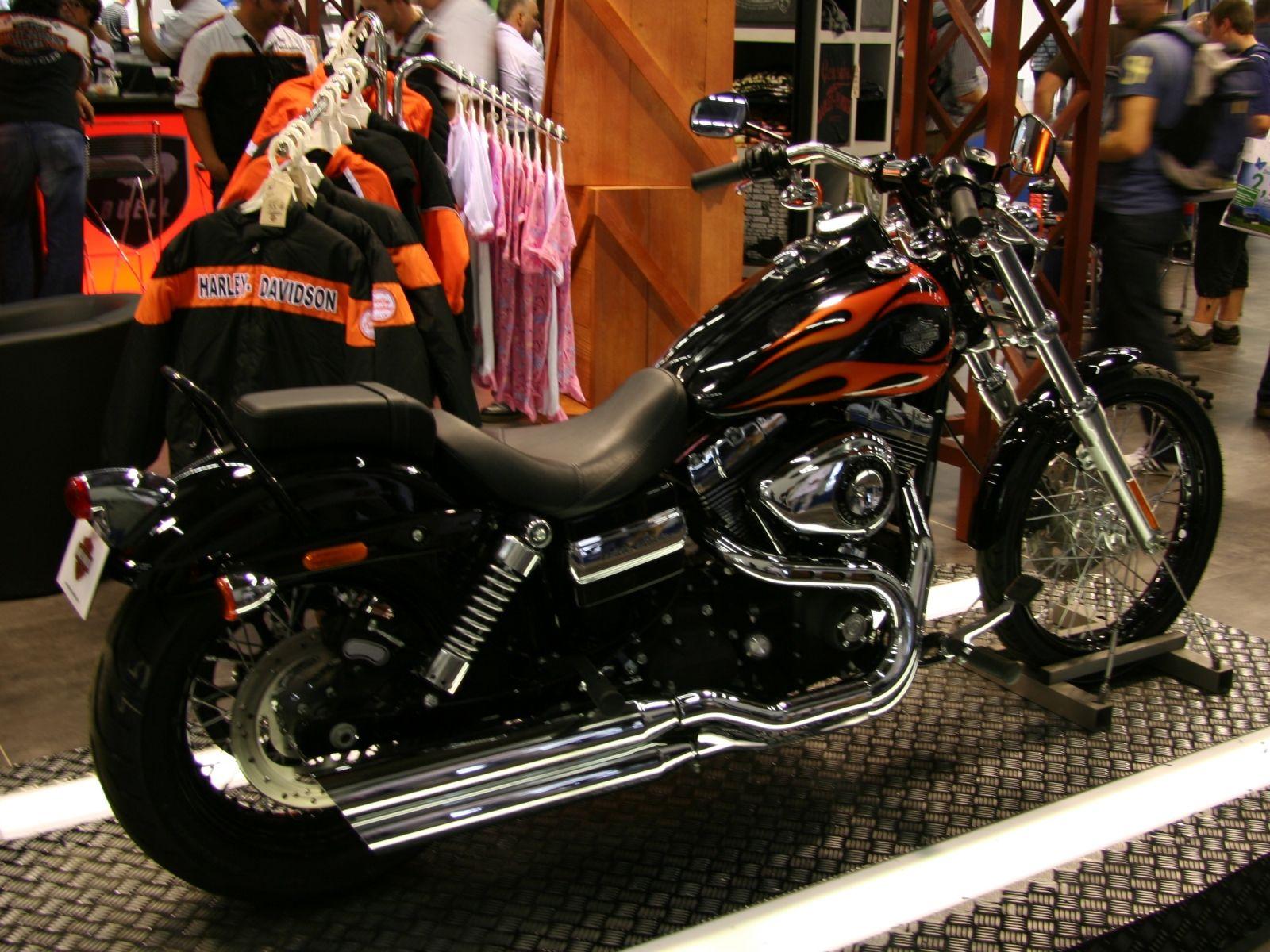 Harley-Davidson Dyna Wallpapers - Top Free Harley-Davidson Dyna ...