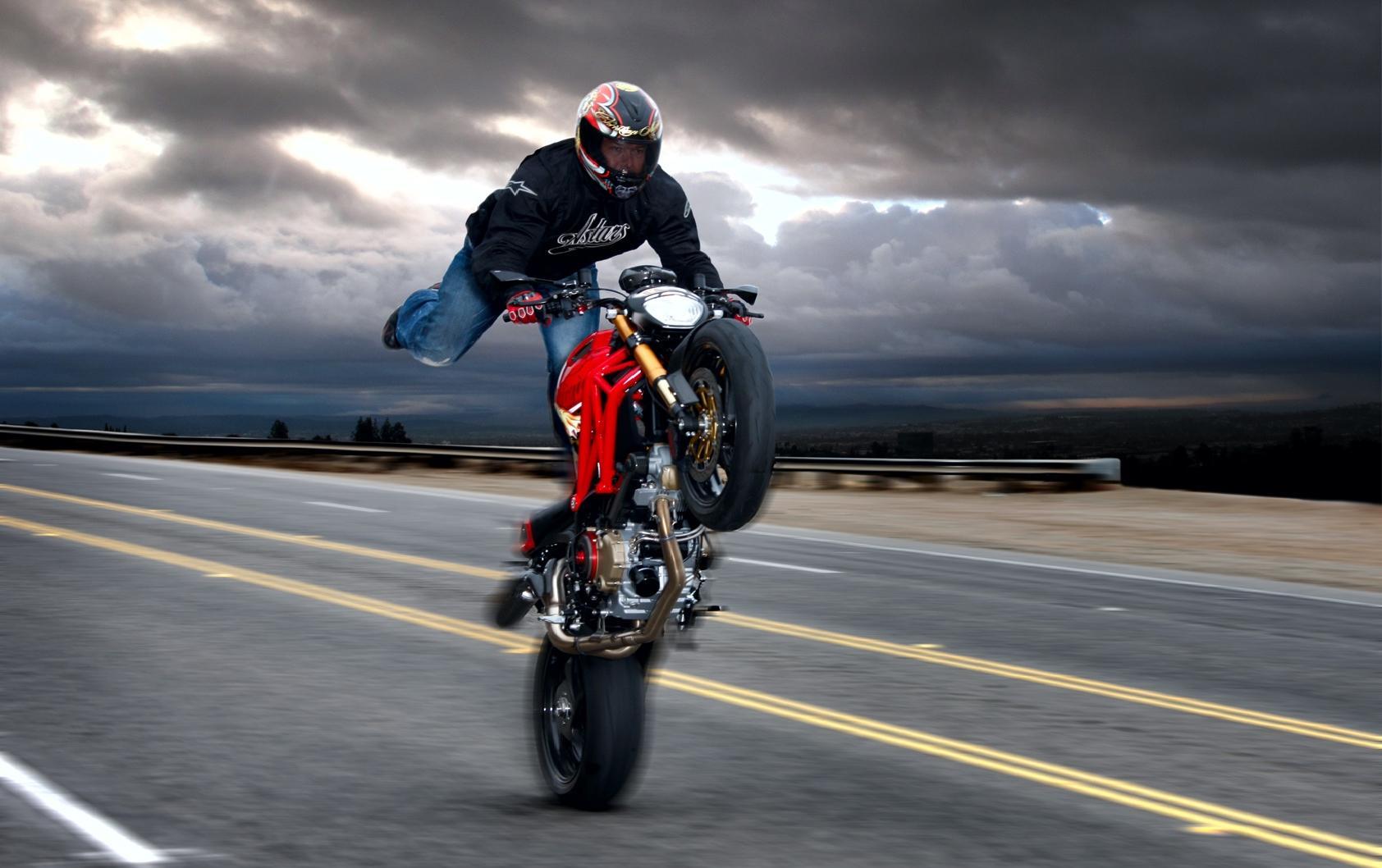 Racing Bike Wallpapers - Top Free Racing Bike Backgrounds - WallpaperAccess