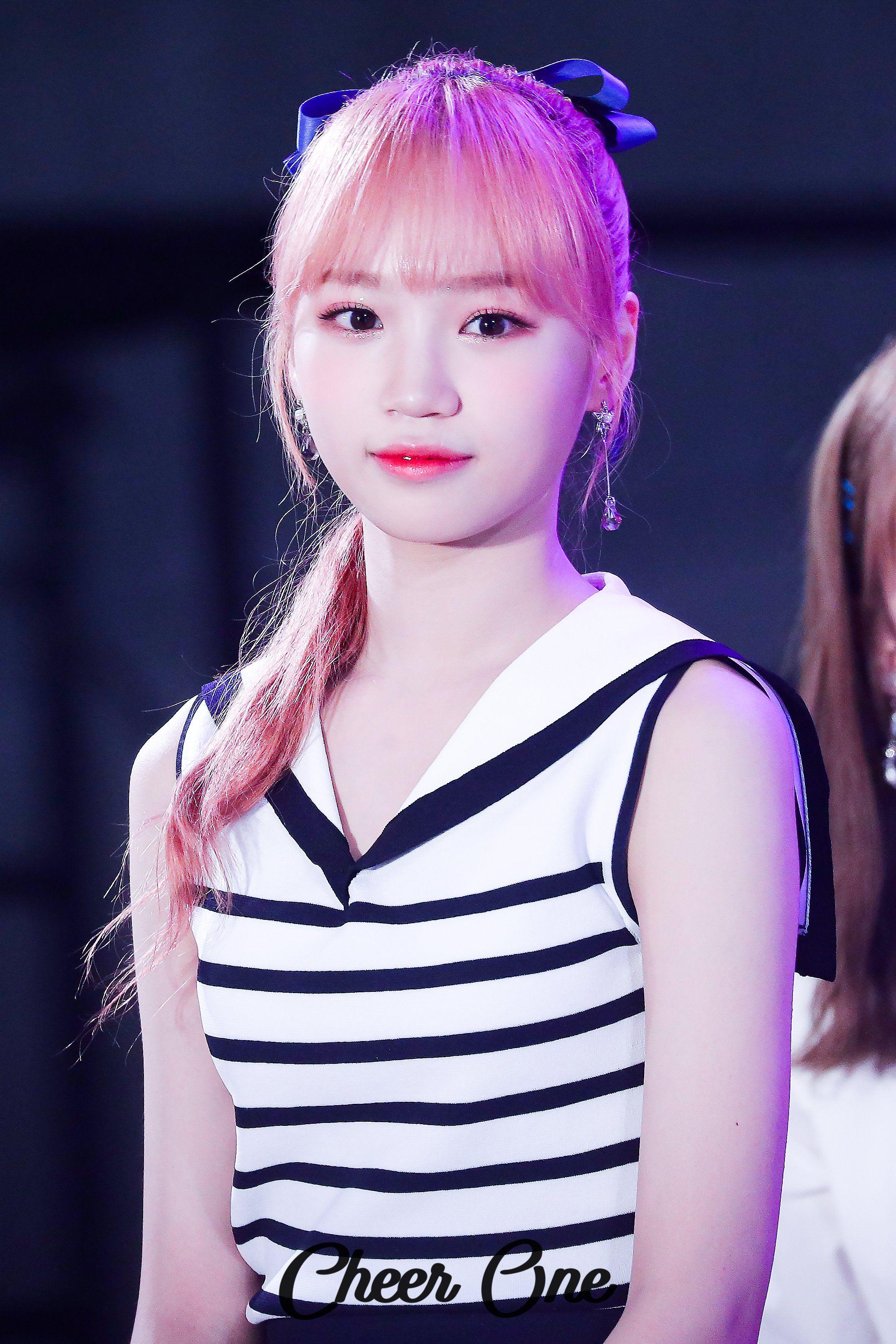 Chaewon Wallpapers - Top Free Chaewon Backgrounds - WallpaperAccess