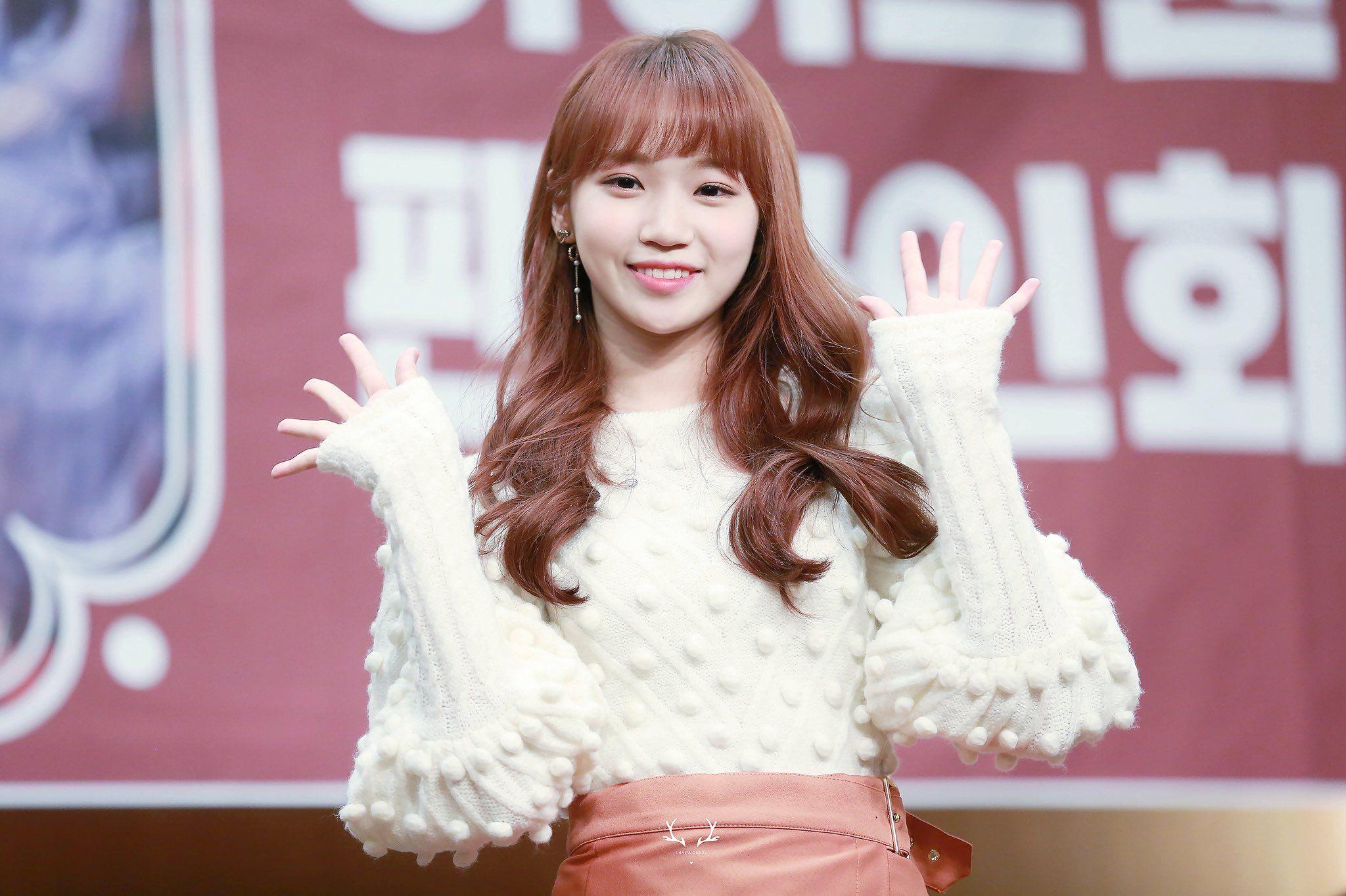 Chaewon Wallpapers - Top Free Chaewon Backgrounds - WallpaperAccess