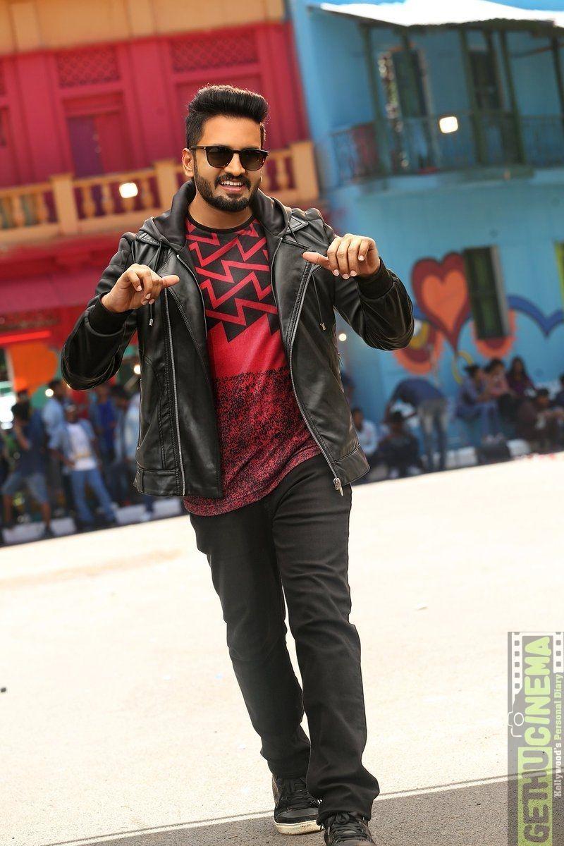 Santhanam Wallpapers - Top Free Santhanam Backgrounds - WallpaperAccess