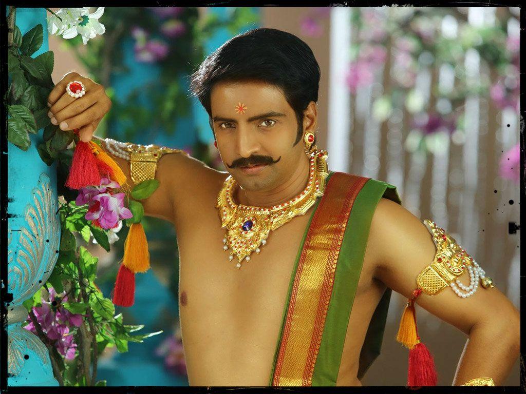 Santhanam Wallpapers - Top Free Santhanam Backgrounds - WallpaperAccess