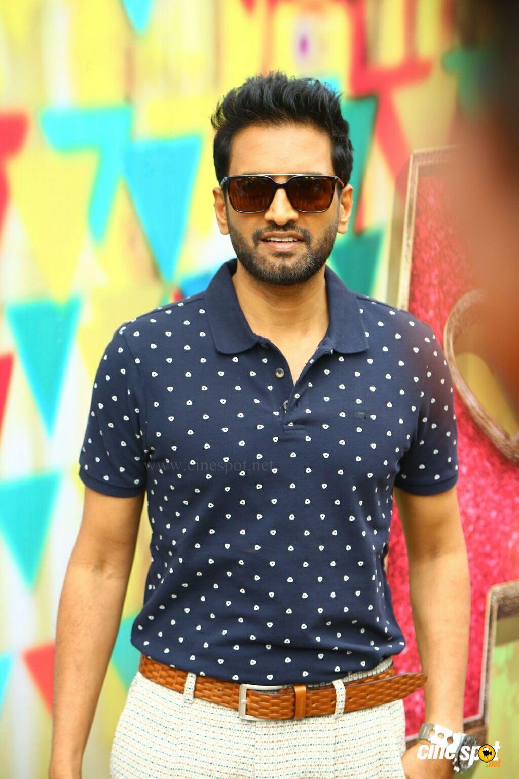 Santhanam Wallpapers - Top Free Santhanam Backgrounds - WallpaperAccess
