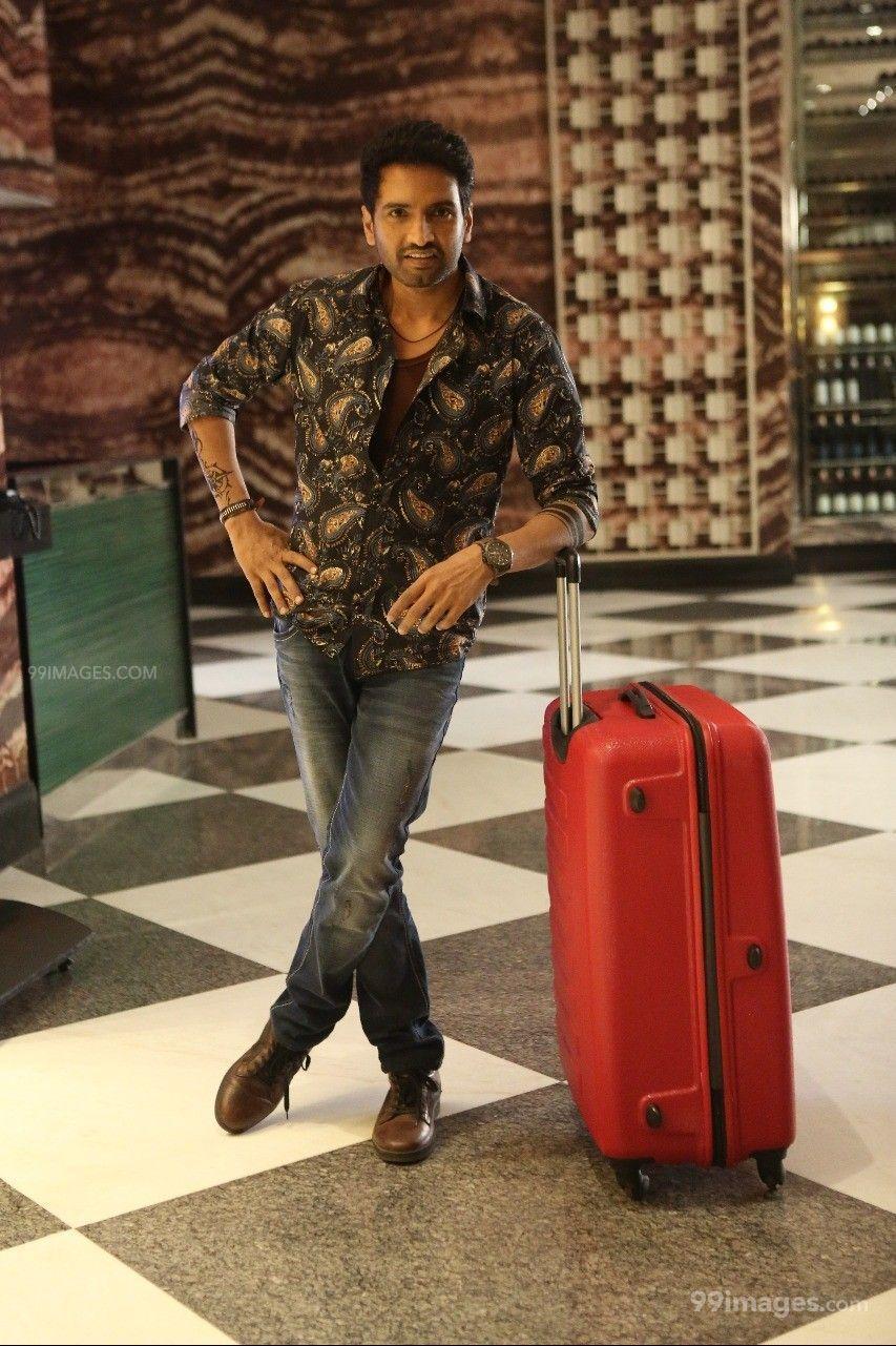 Santhanam Wallpapers - Top Free Santhanam Backgrounds - WallpaperAccess