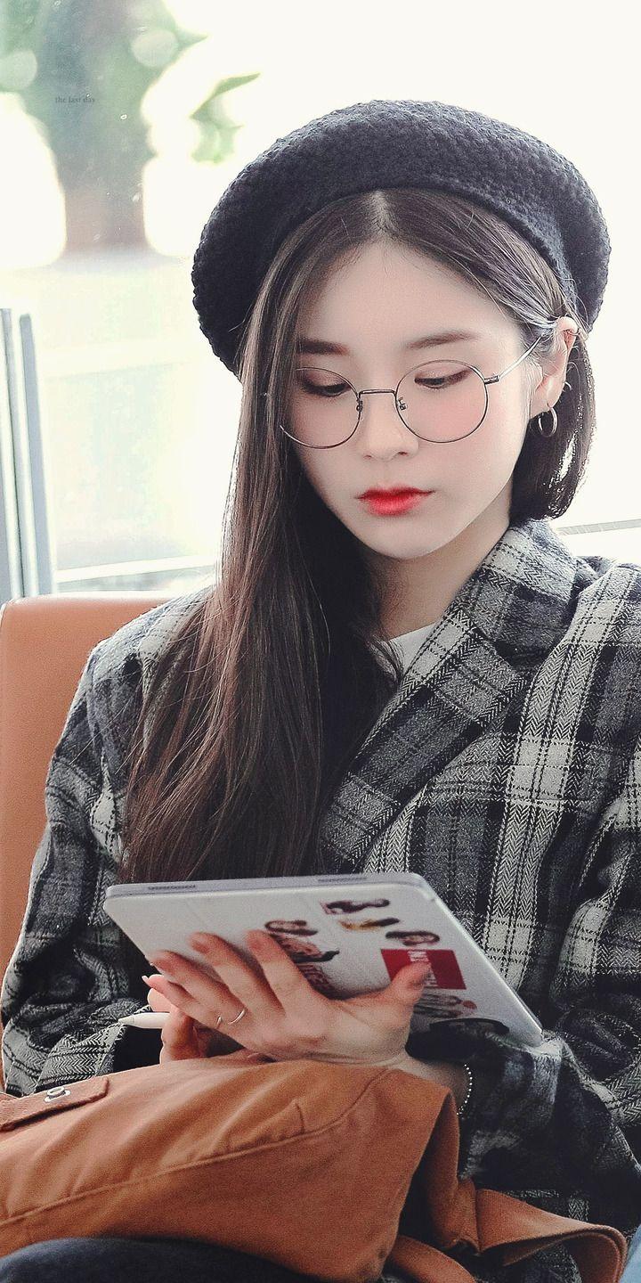 Heejin Wallpapers - Top Free Heejin Backgrounds - WallpaperAccess