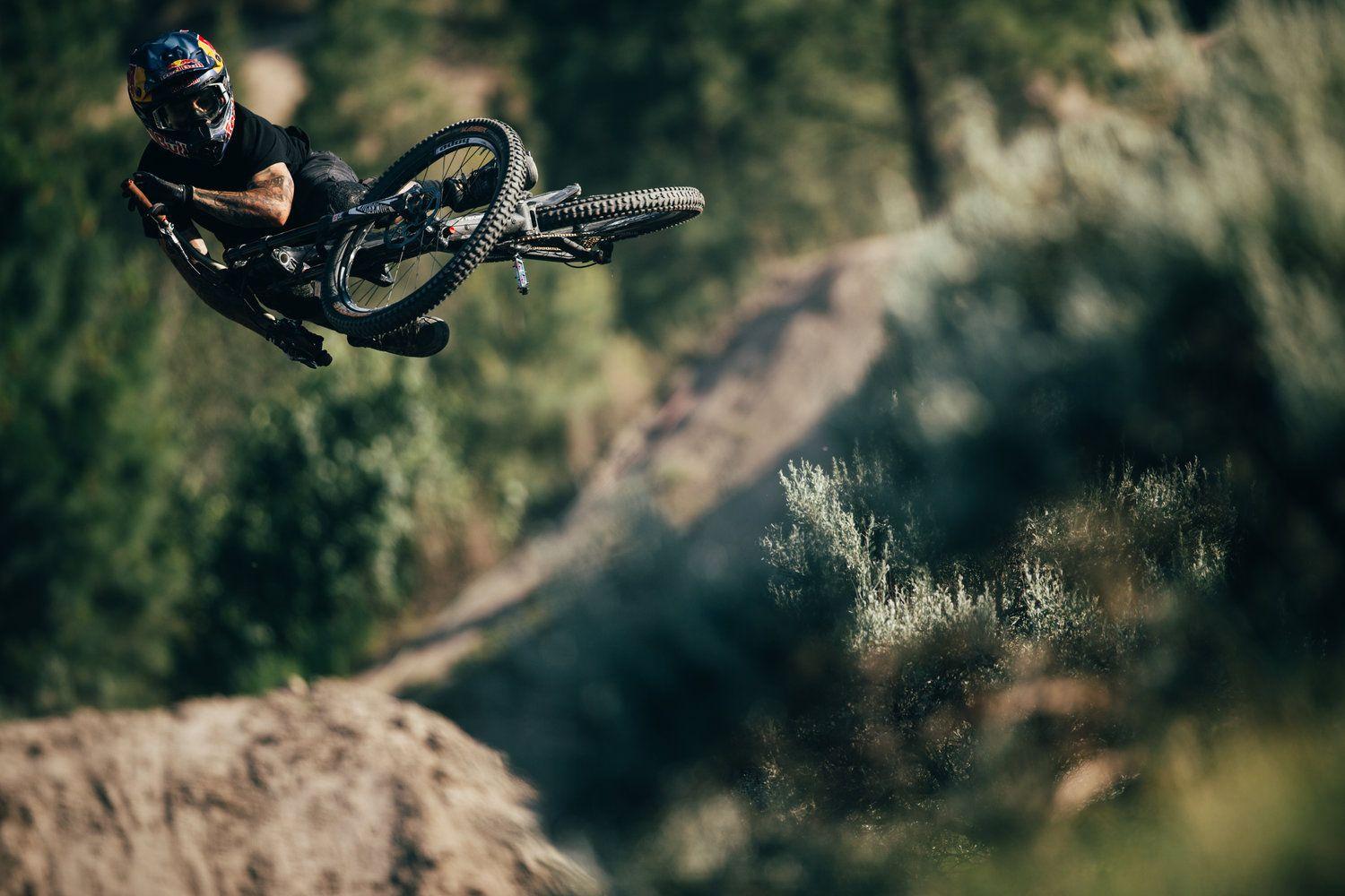 Downhill Rider Wallpapers - Top Free Downhill Rider Backgrounds ...