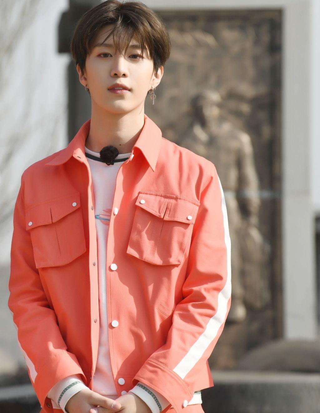 Fan Chengcheng Wallpapers - Top Free Fan Chengcheng Backgrounds ...