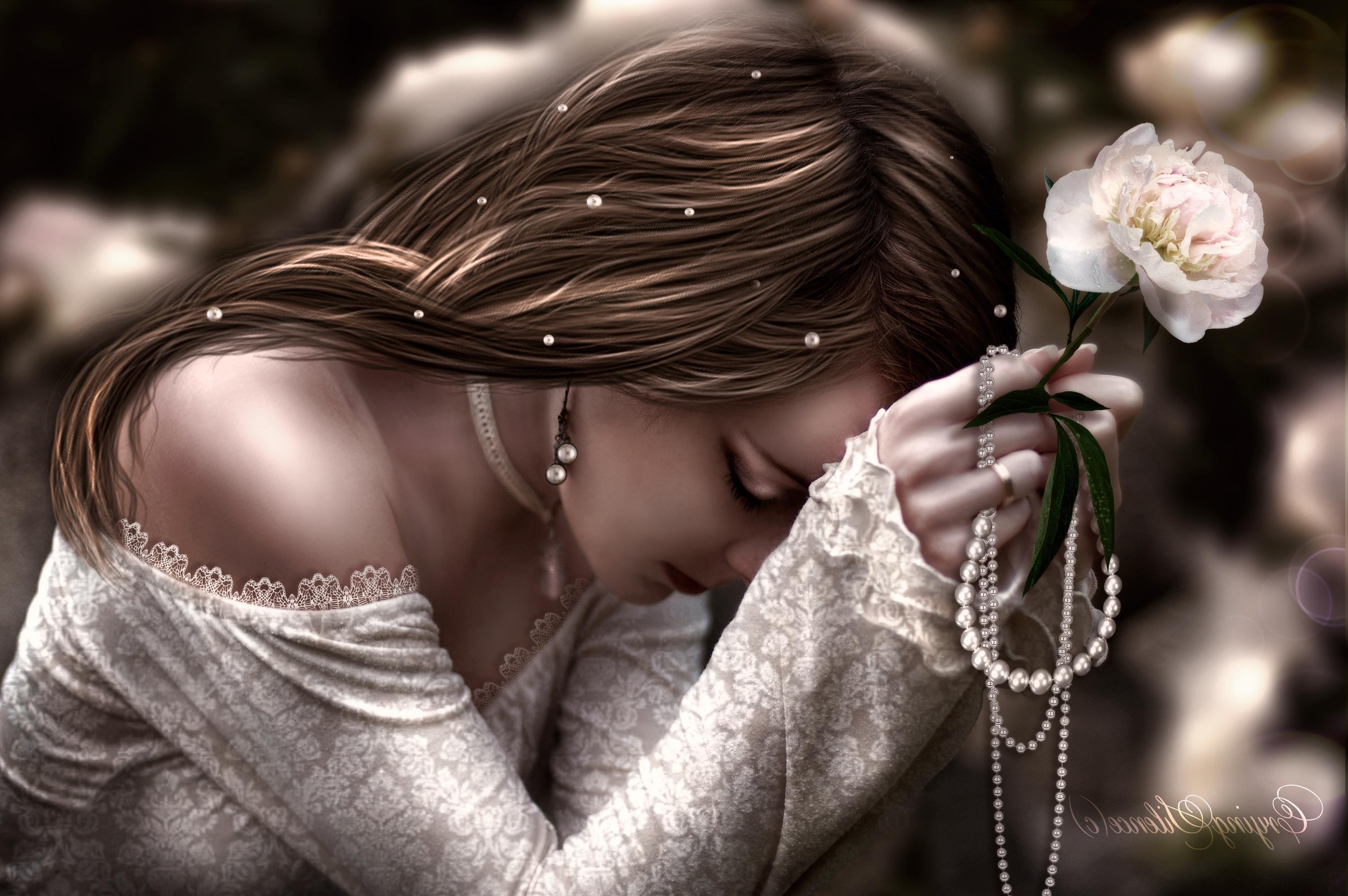 Sad Woman Wallpapers - Top Free Sad Woman Backgrounds - WallpaperAccess