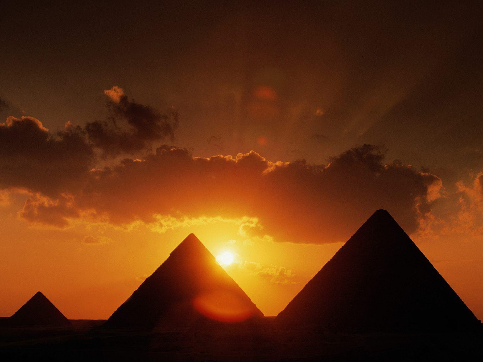 Egyptian Pyramids Wallpapers - Top Free Egyptian Pyramids Backgrounds ...