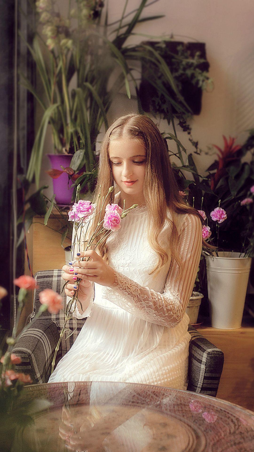 Innocent Wallpapers - Top Free Innocent Backgrounds - WallpaperAccess