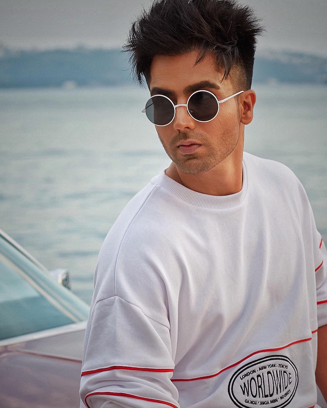 Hardy Sandhu Wallpapers - Top Free Hardy Sandhu Backgrounds ...