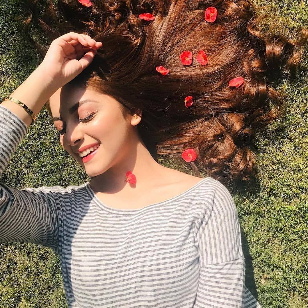 Alizeh Shah Wallpapers - Top Free Alizeh Shah Backgrounds - WallpaperAccess