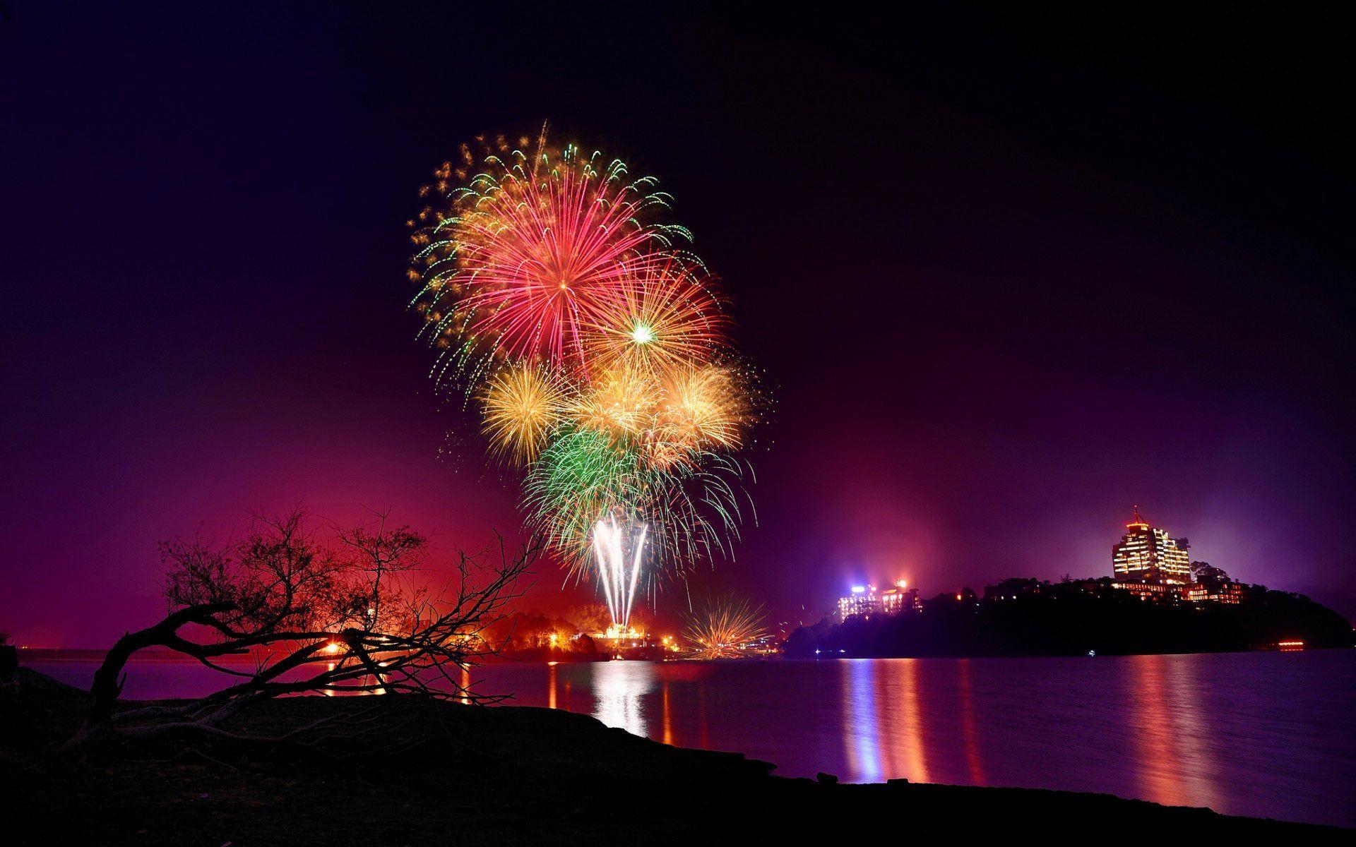 Beach Fireworks Wallpapers - Top Free Beach Fireworks Backgrounds ...