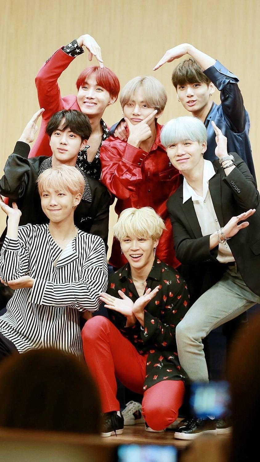 BTS Finger Heart Wallpapers - Top Free BTS Finger Heart Backgrounds ...