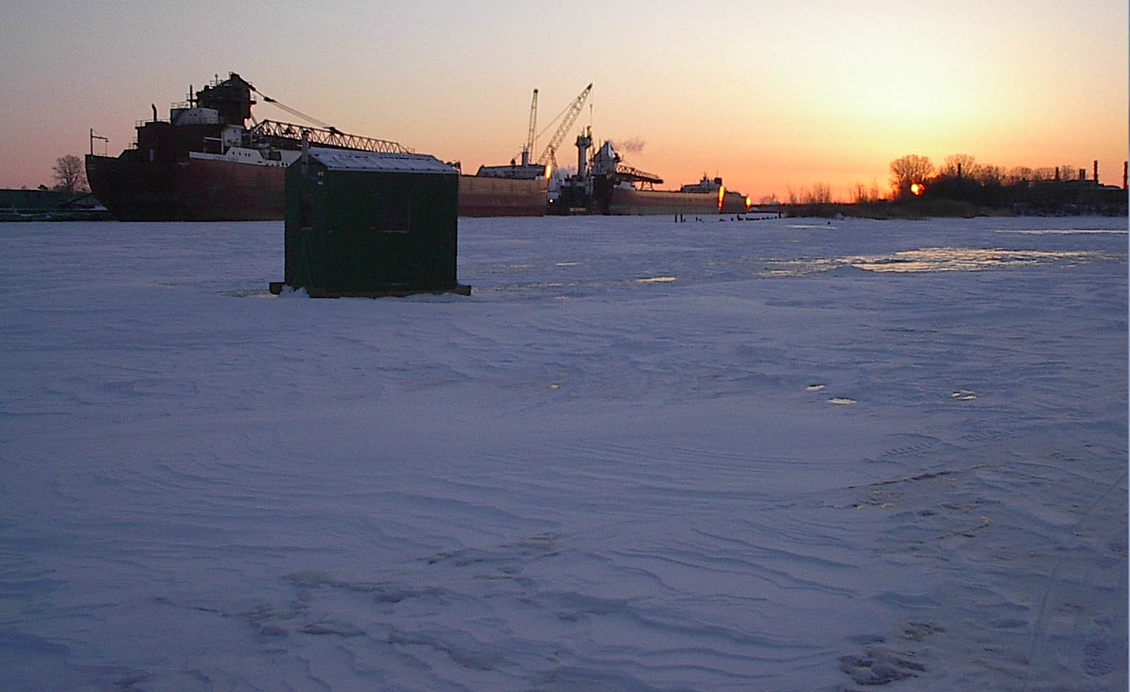 Ice Fishing Wallpapers - Top Free Ice Fishing Backgrounds - WallpaperAccess