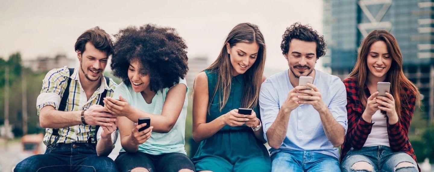 Many People Wallpapers - Top Free Many People Backgrounds - WallpaperAccess