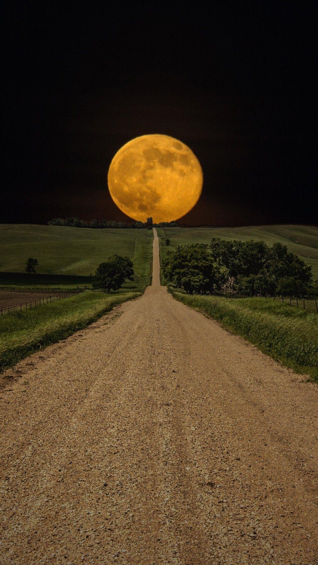 Big Moon Wallpapers - Top Free Big Moon Backgrounds - WallpaperAccess