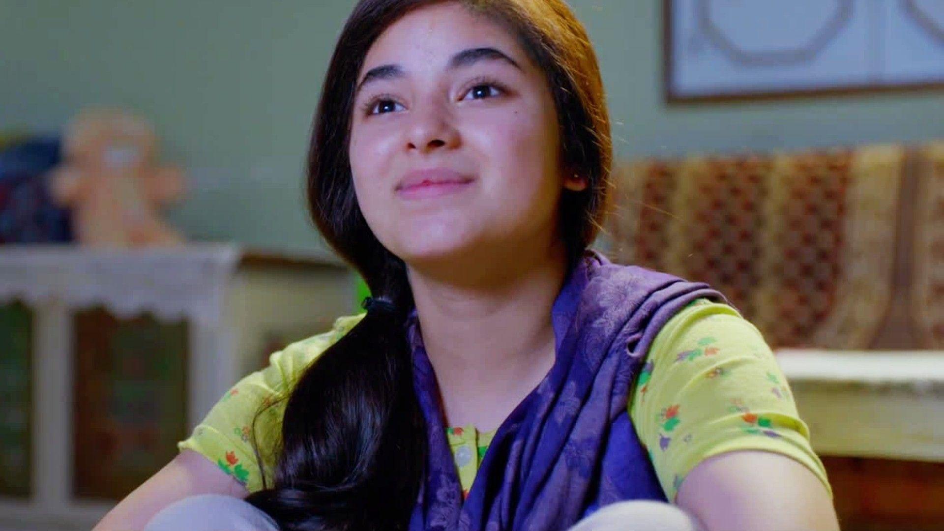 Zaira Wasim Hd Wallpapers Top Free Zaira Wasim Hd Backgrounds