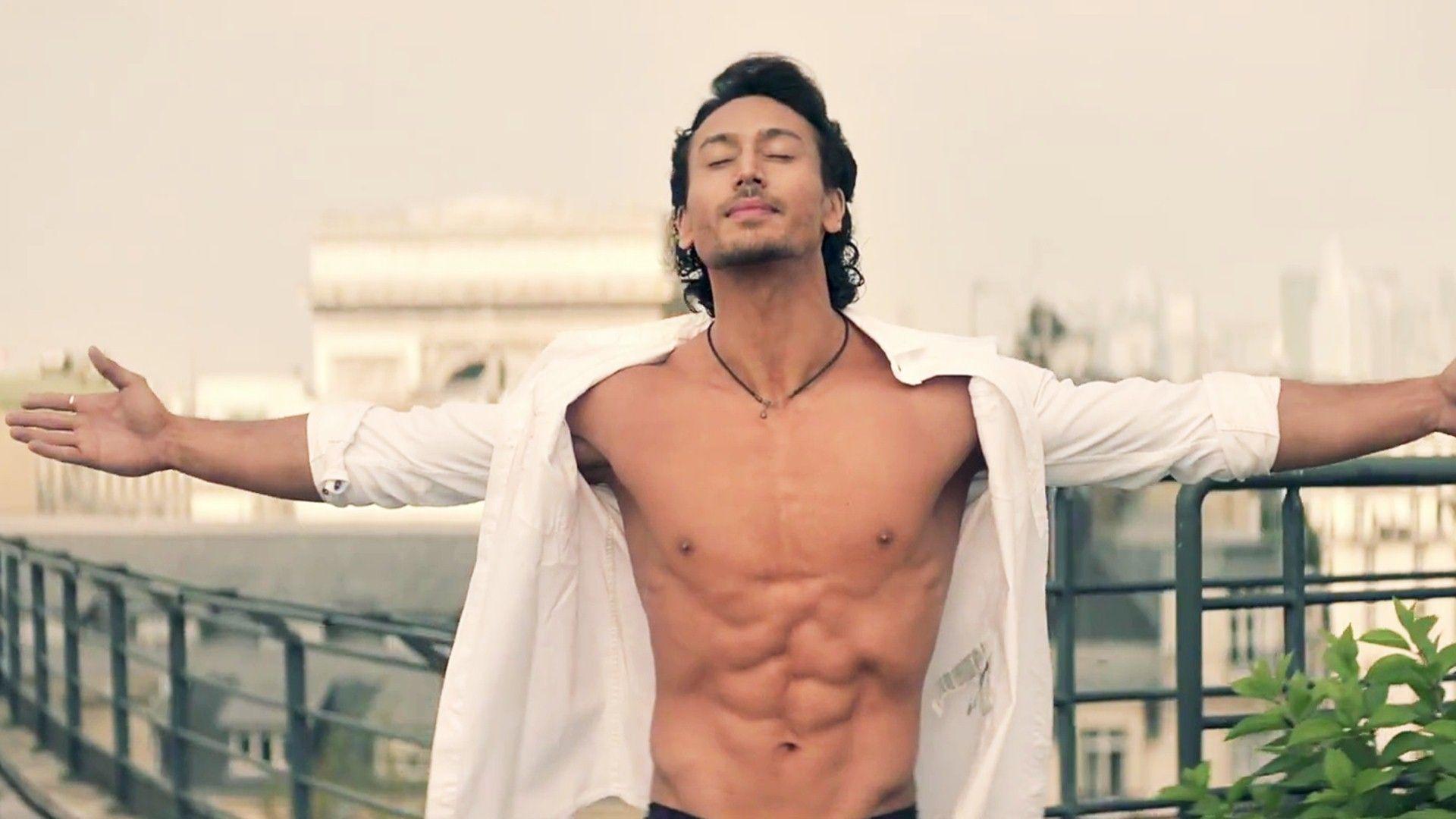 Tiger Shroff Body Wallpapers - Top Free Tiger Shroff Body Backgrounds ...