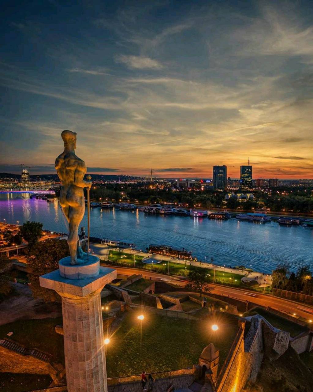 Beograd Wallpapers - Top Free Beograd Backgrounds - WallpaperAccess