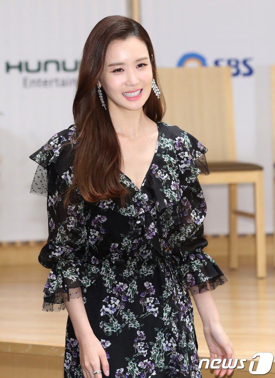 Lee Da Hae Wallpapers - Top Free Lee Da Hae Backgrounds - WallpaperAccess