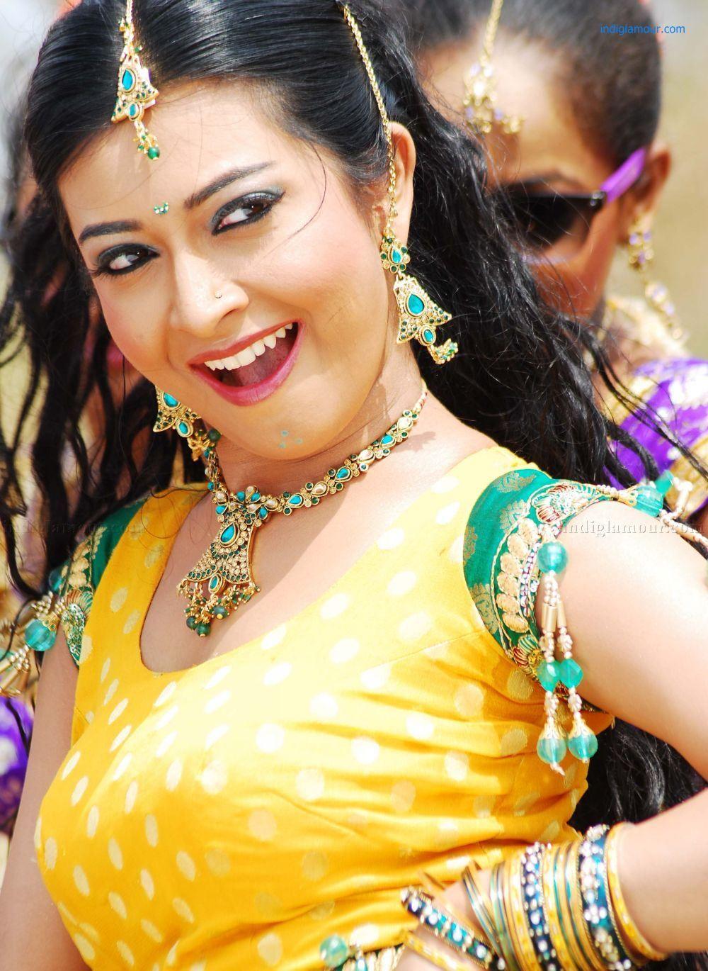 Radhika Pandith Wallpapers - Top Free Radhika Pandith Backgrounds ...