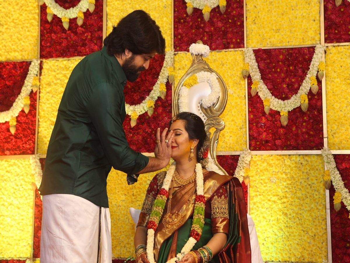 Radhika Pandith Wallpapers - Top Free Radhika Pandith Backgrounds ...