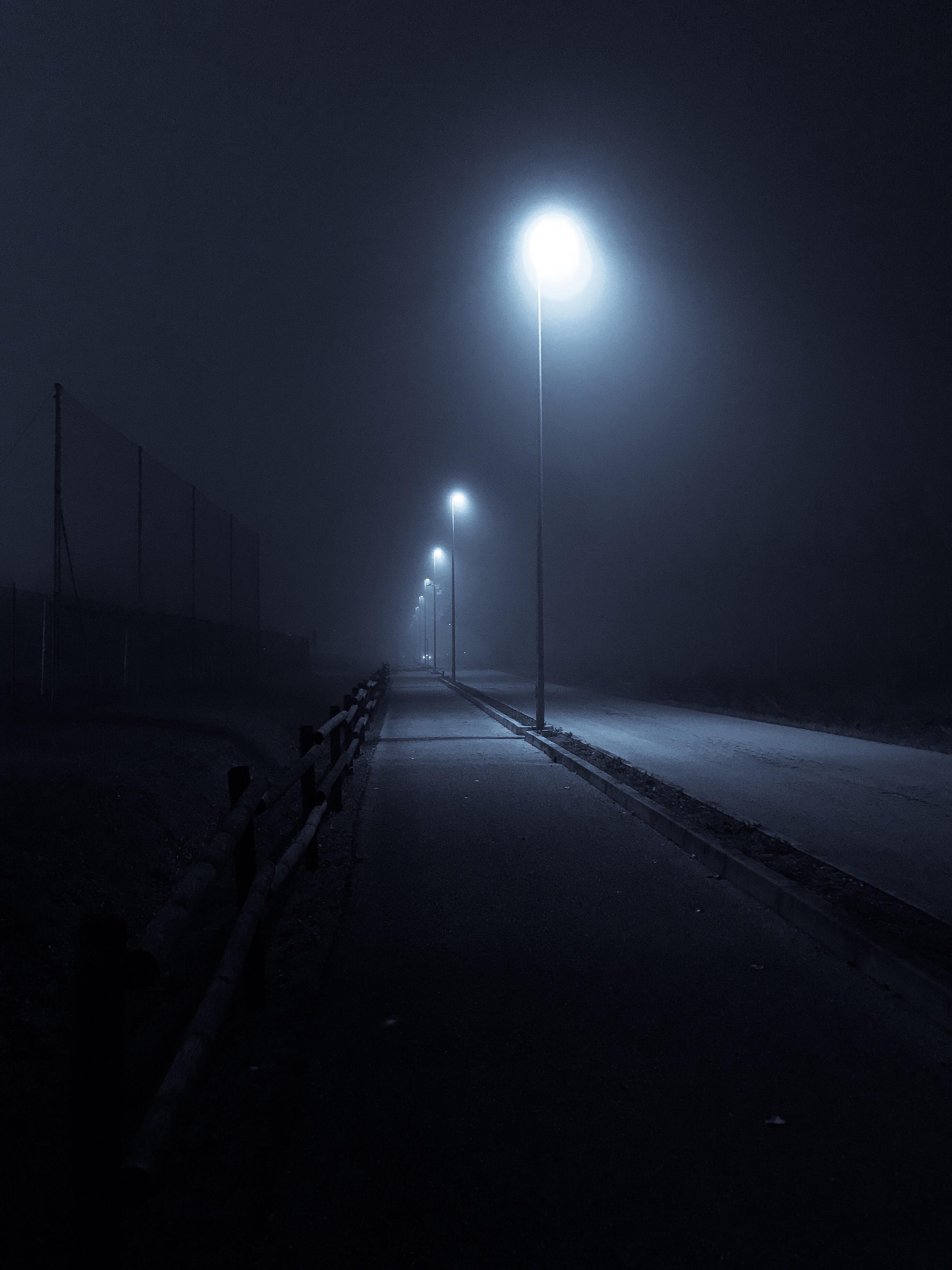 Foggy Night Wallpapers - Top Free Foggy Night Backgrounds - WallpaperAccess