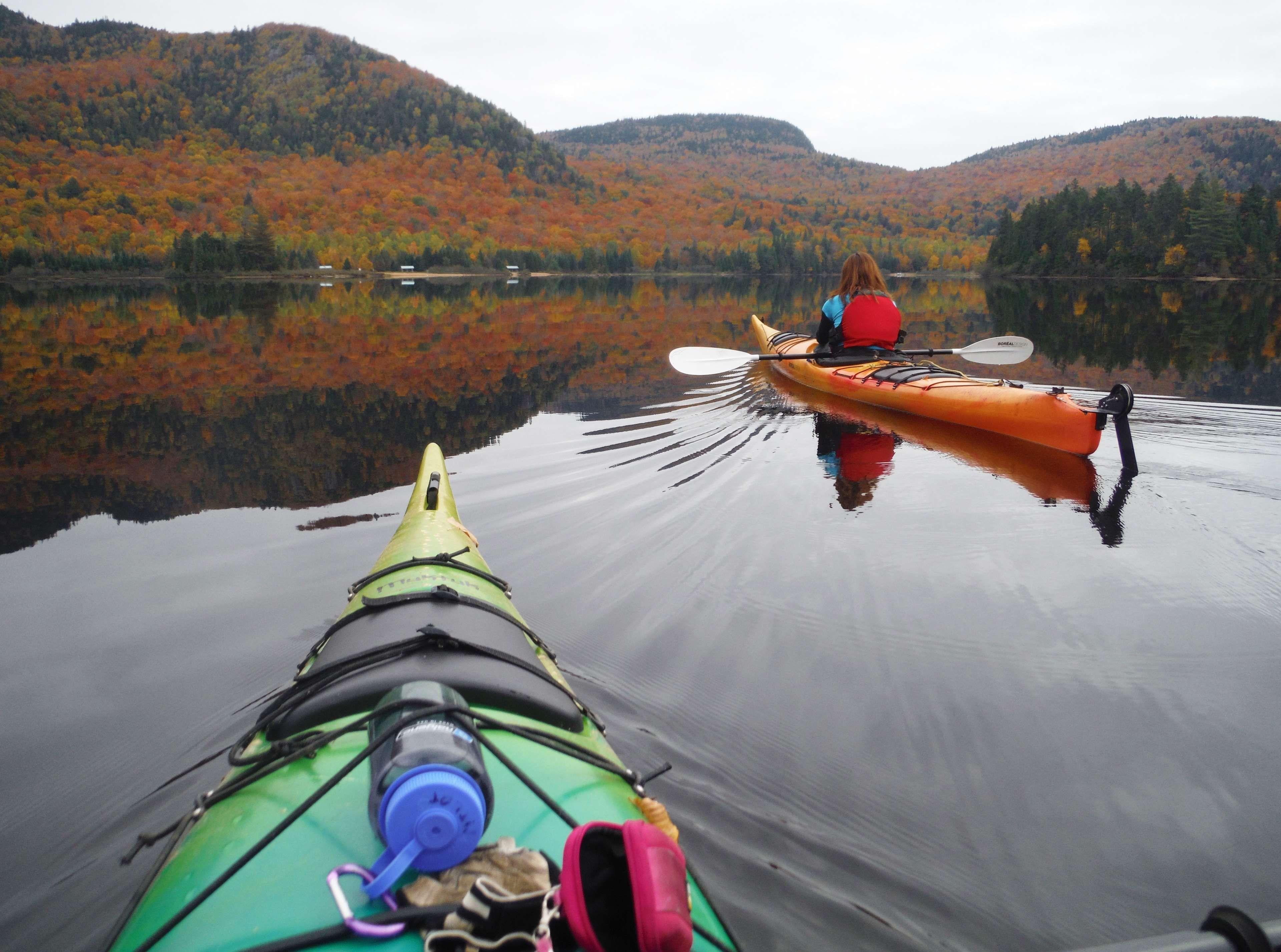 Kayak Lake Wallpapers - Top Free Kayak Lake Backgrounds - WallpaperAccess