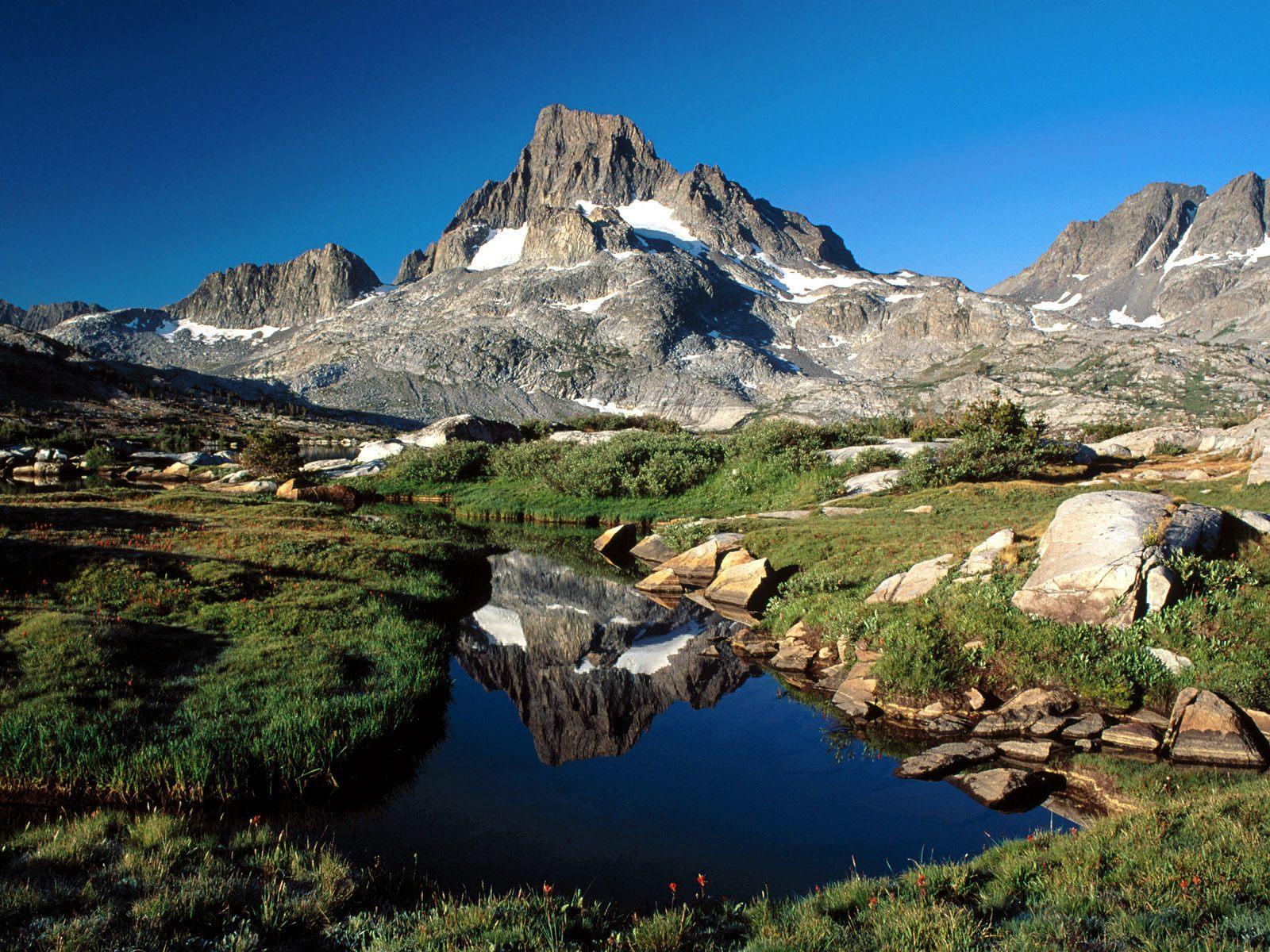 Island Mountain Wallpapers - Top Free Island Mountain Backgrounds ...
