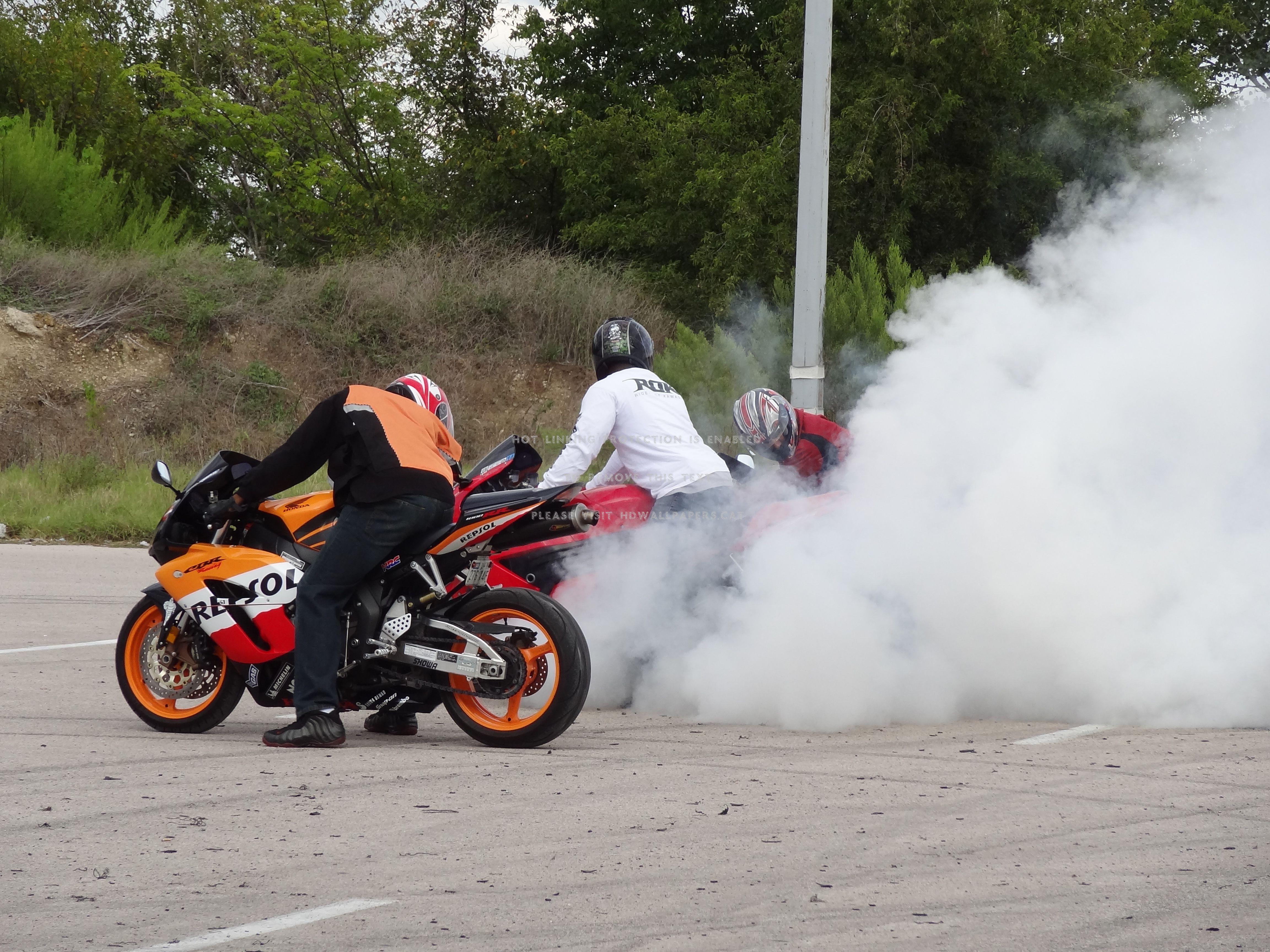 Motorcycle Burnout Wallpapers - Top Free Motorcycle Burnout Backgrounds ...