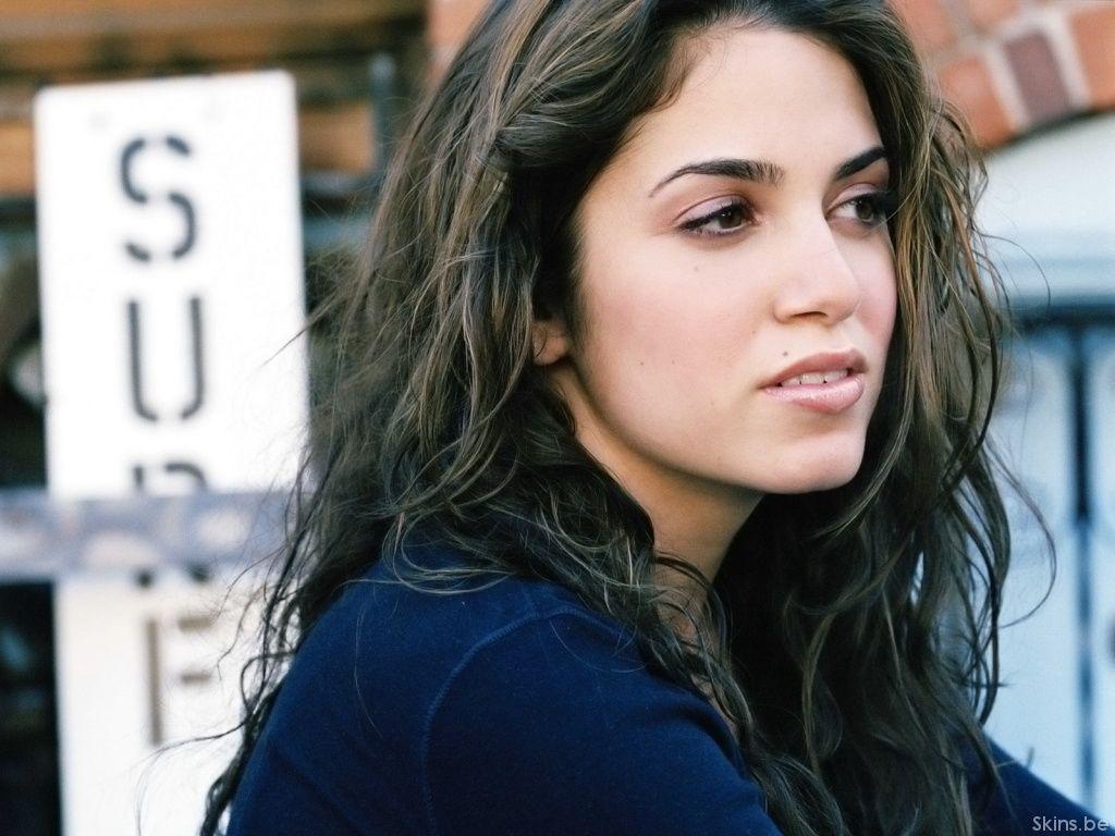 Nikki Reed Wallpapers - Top Free Nikki Reed Backgrounds - WallpaperAccess