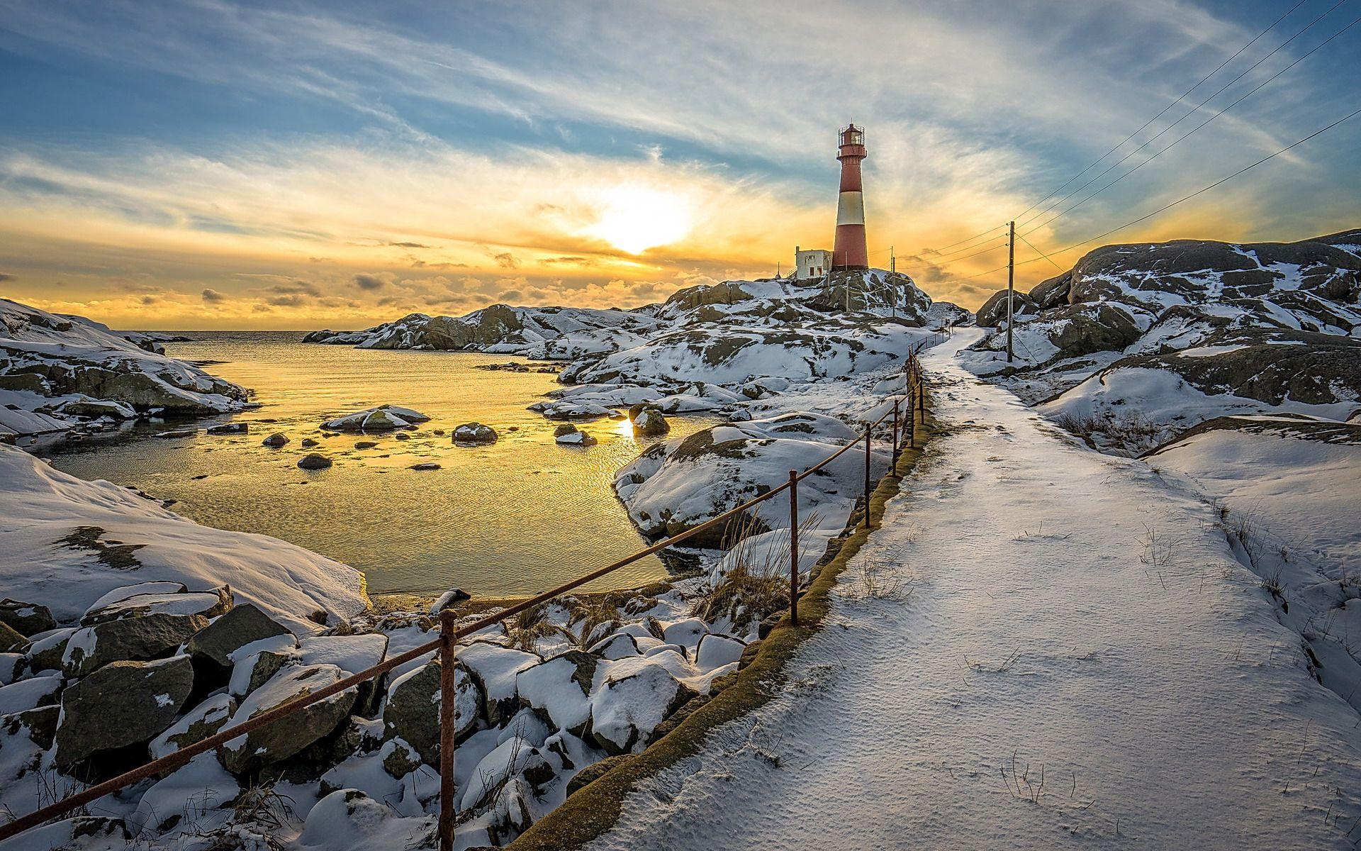 Winter Lighthouse Wallpapers - Top Free Winter Lighthouse Backgrounds ...