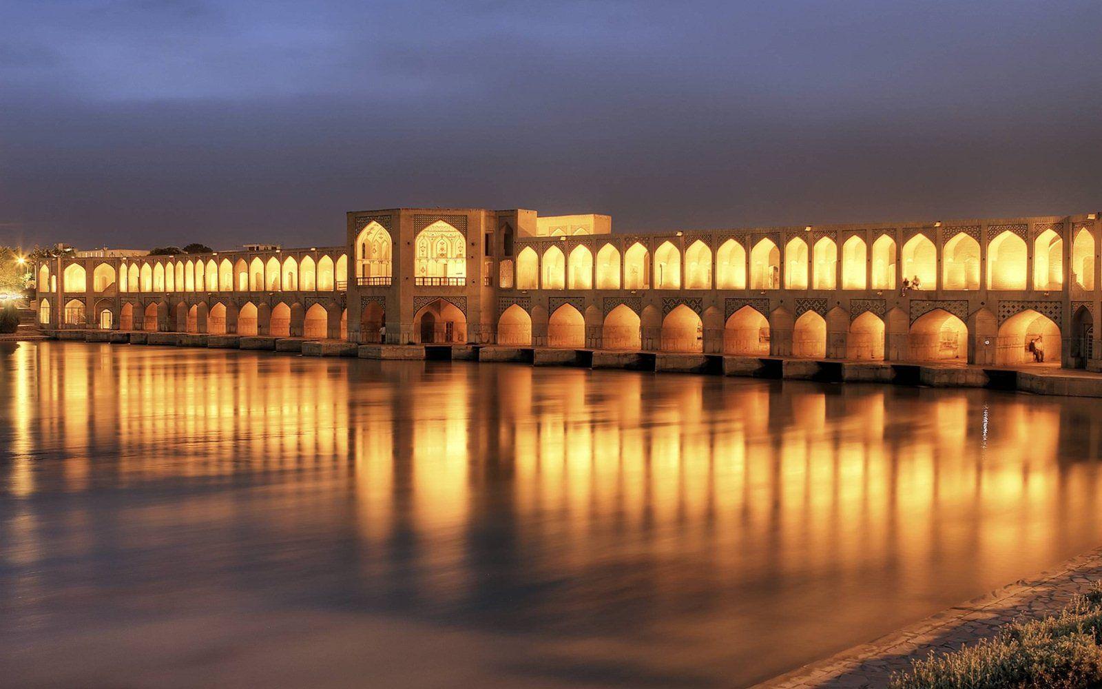 Esfahan Wallpapers - Top Free Esfahan Backgrounds - WallpaperAccess