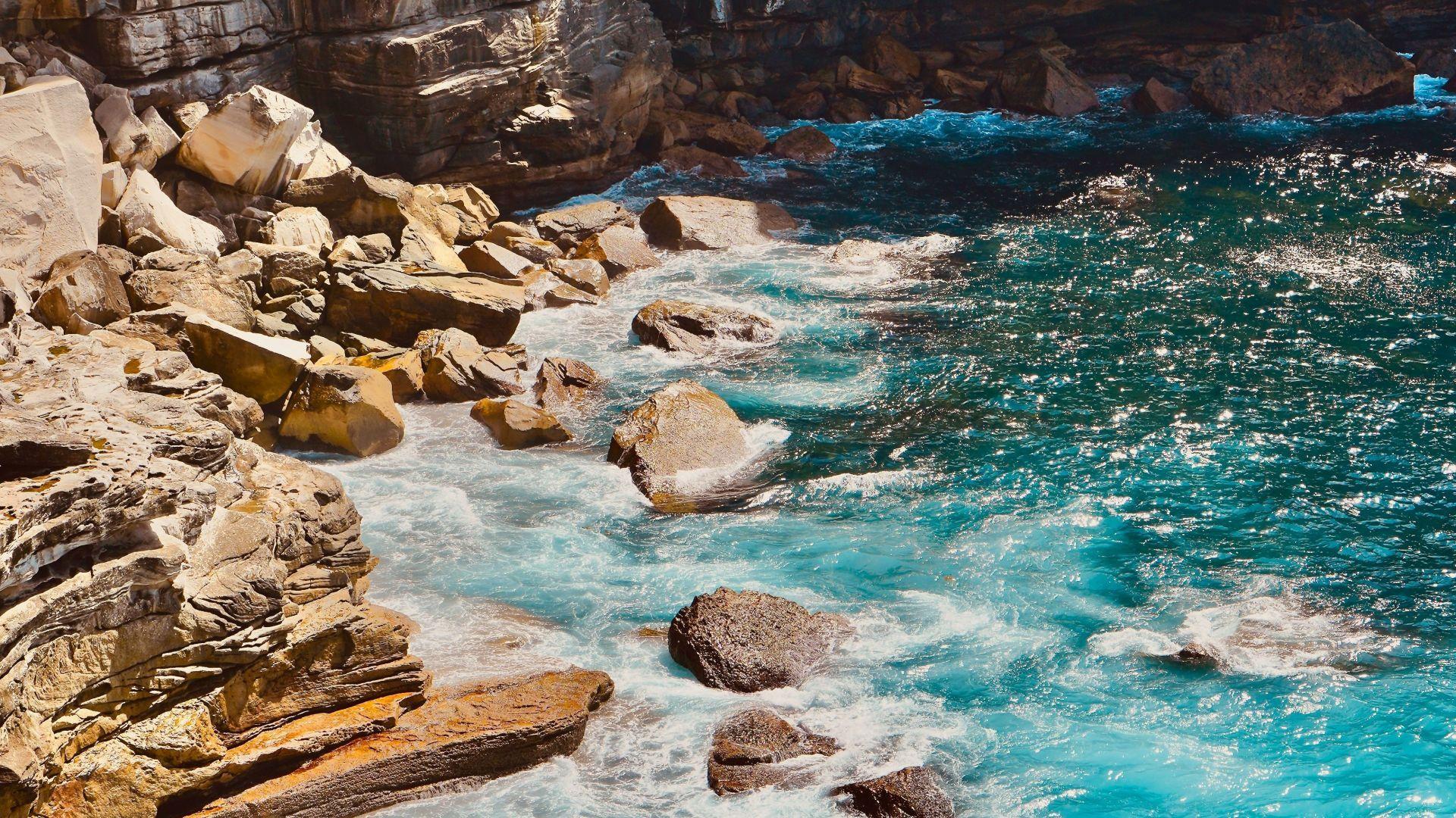 Rocky Coast Wallpapers - Top Free Rocky Coast Backgrounds - WallpaperAccess