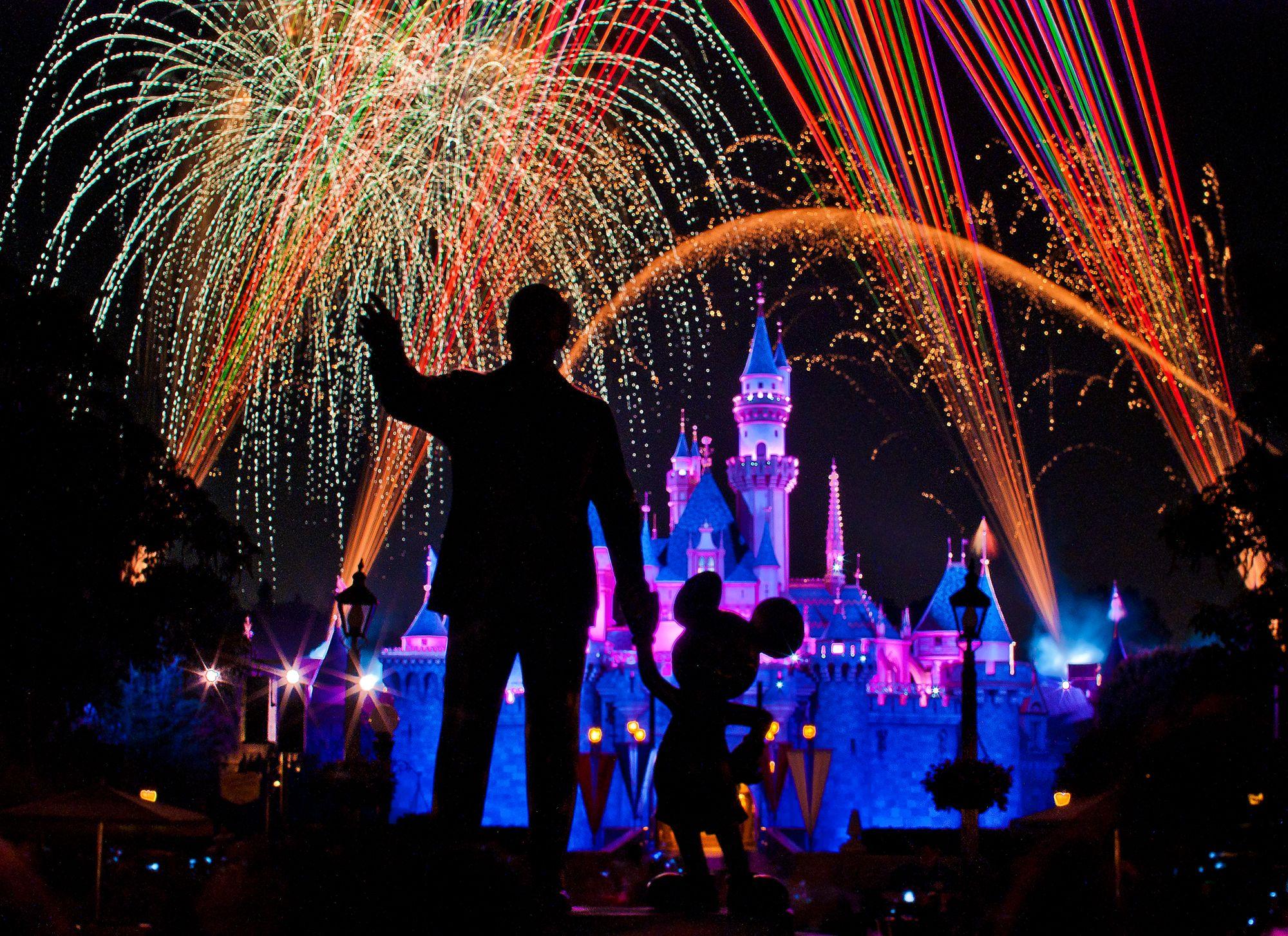 Disneyland Fireworks Wallpapers - Top Free Disneyland Fireworks ...