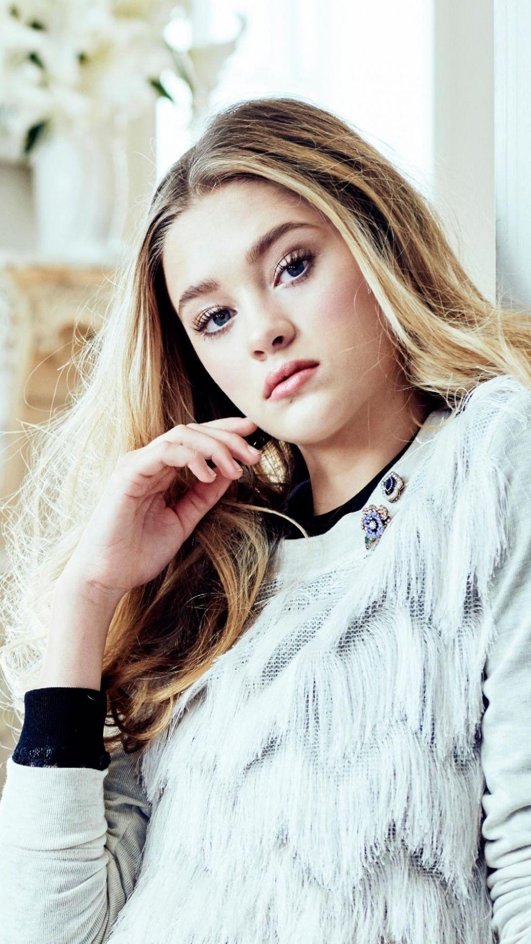 Lizzy Greene Wallpapers - Top Free Lizzy Greene Backgrounds ...