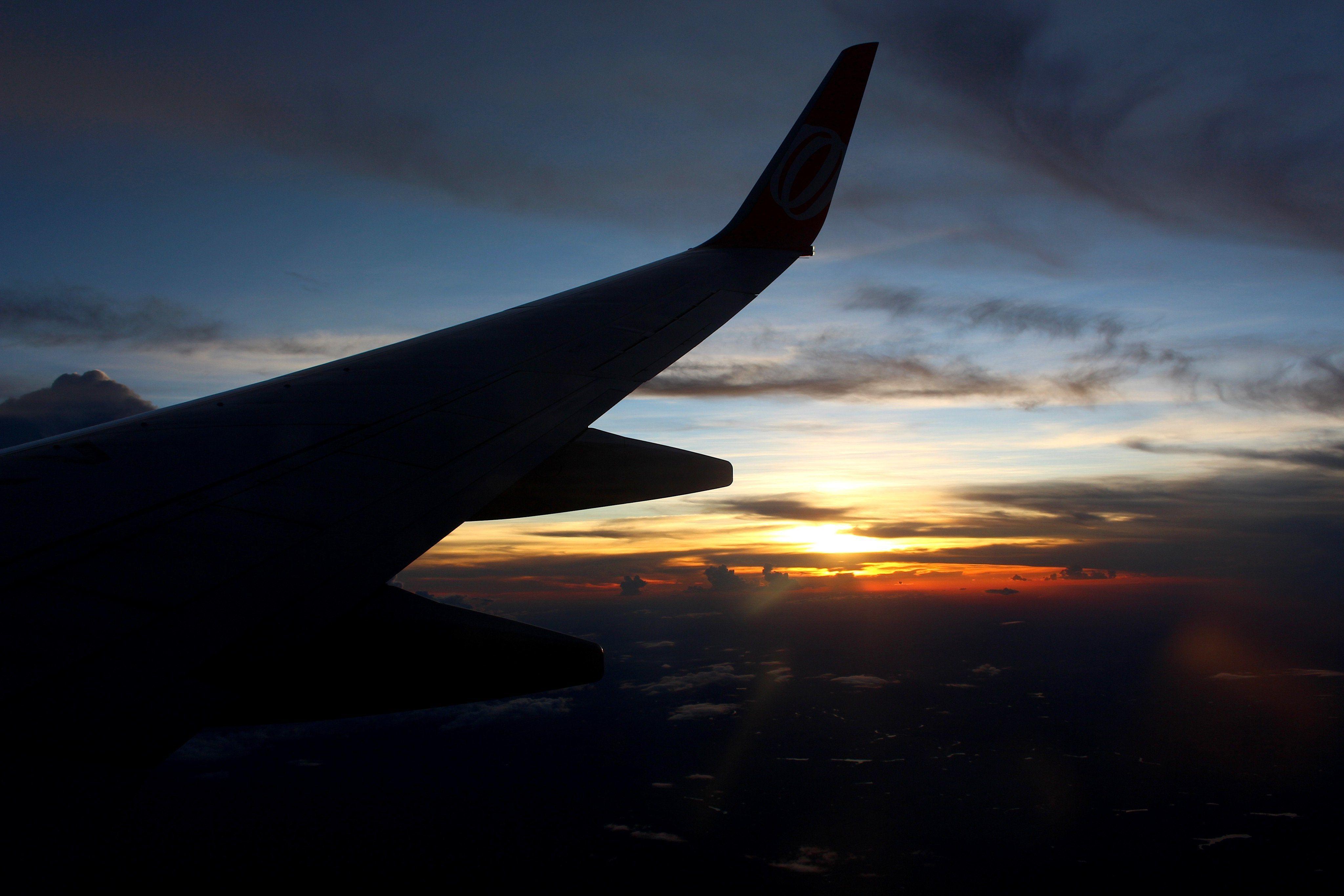 Airplane Sunrise Wallpapers - Top Free Airplane Sunrise Backgrounds ...