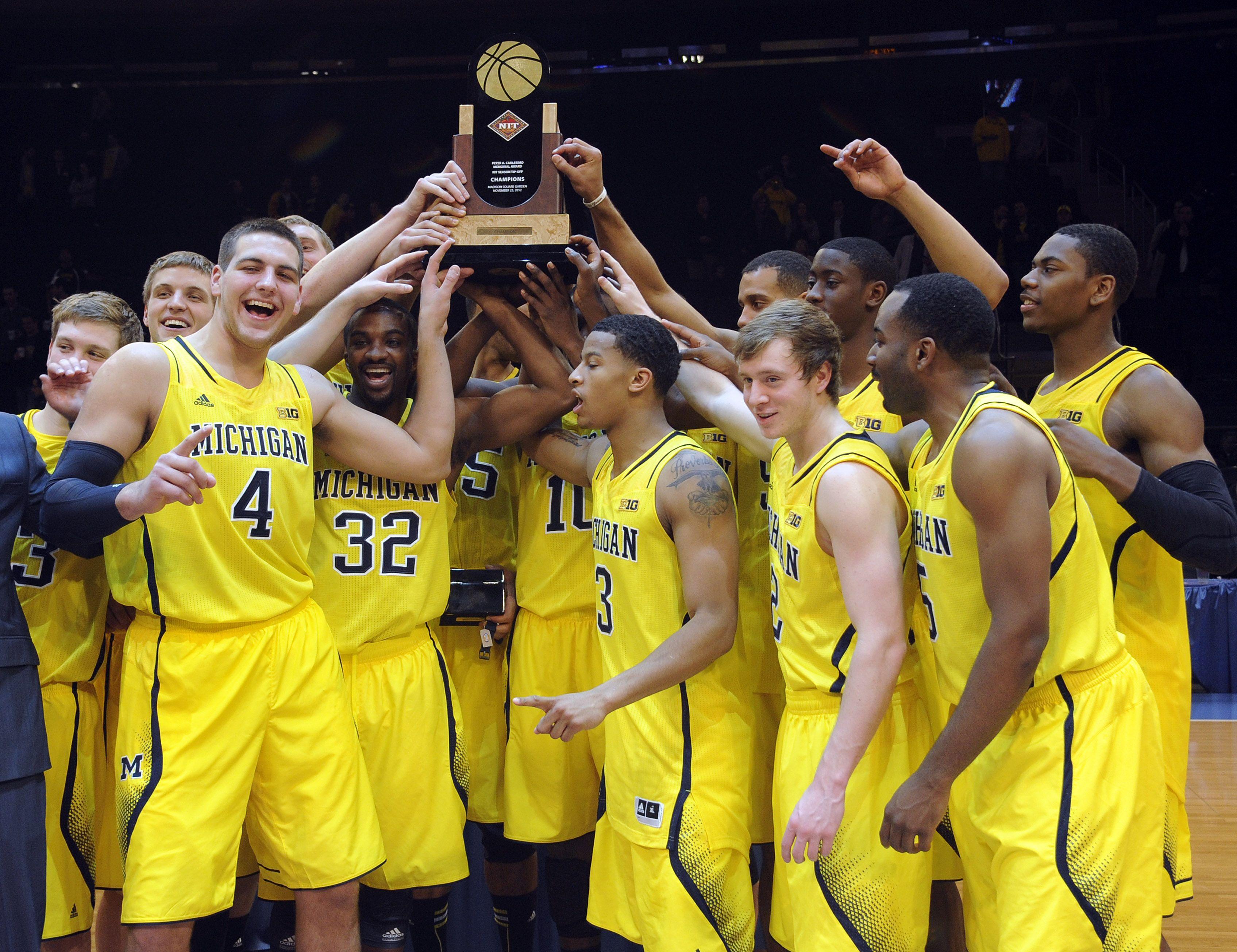Michigan Wolverines Basketball Wallpapers - Top Free Michigan ...