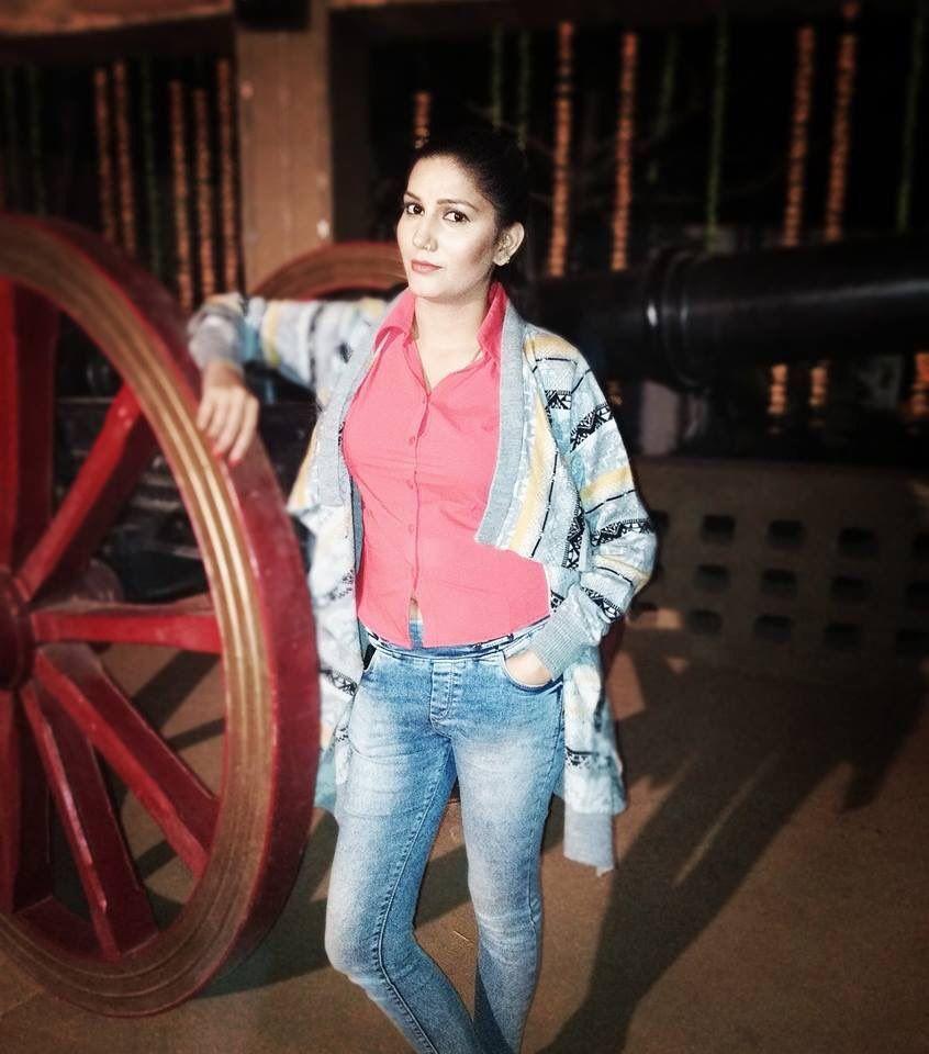 Sapna Choudhary Wallpapers - Top Free Sapna Choudhary Backgrounds ...