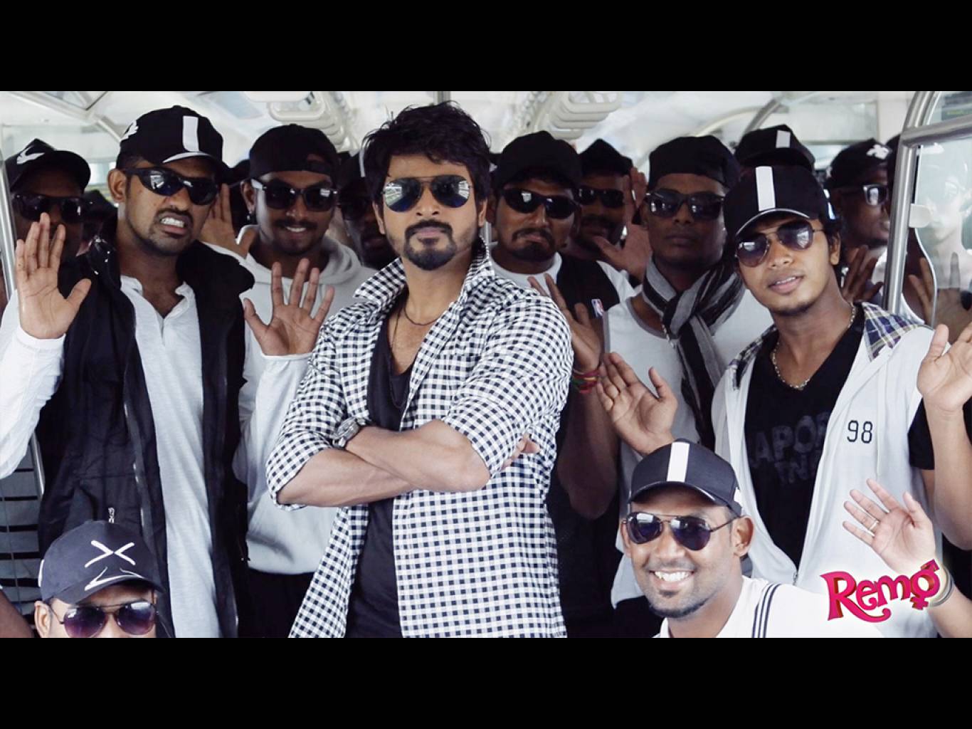 Remo Movie Wallpapers - Top Free Remo Movie Backgrounds - WallpaperAccess