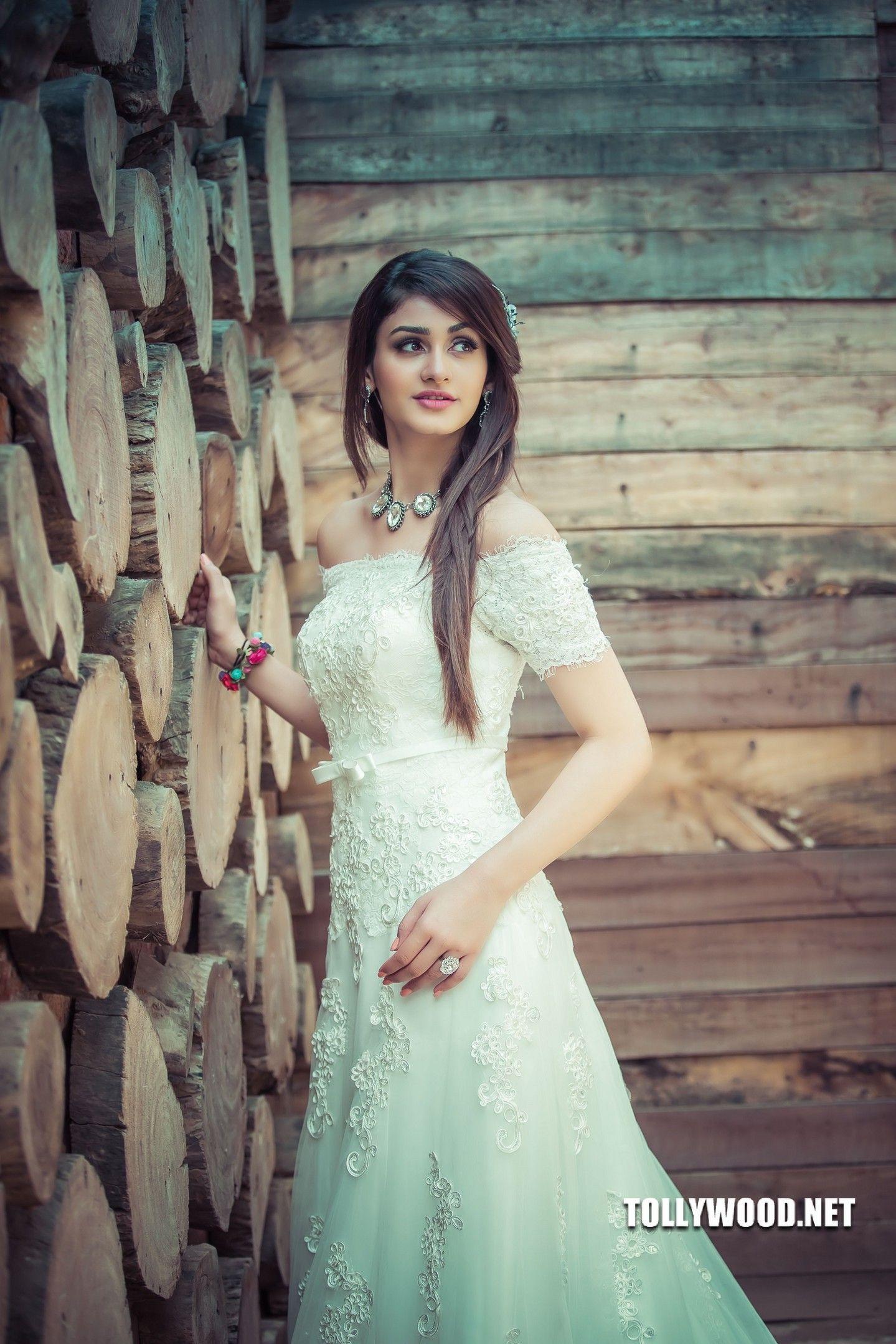 Aditi Arya Wallpapers - Top Free Aditi Arya Backgrounds - WallpaperAccess