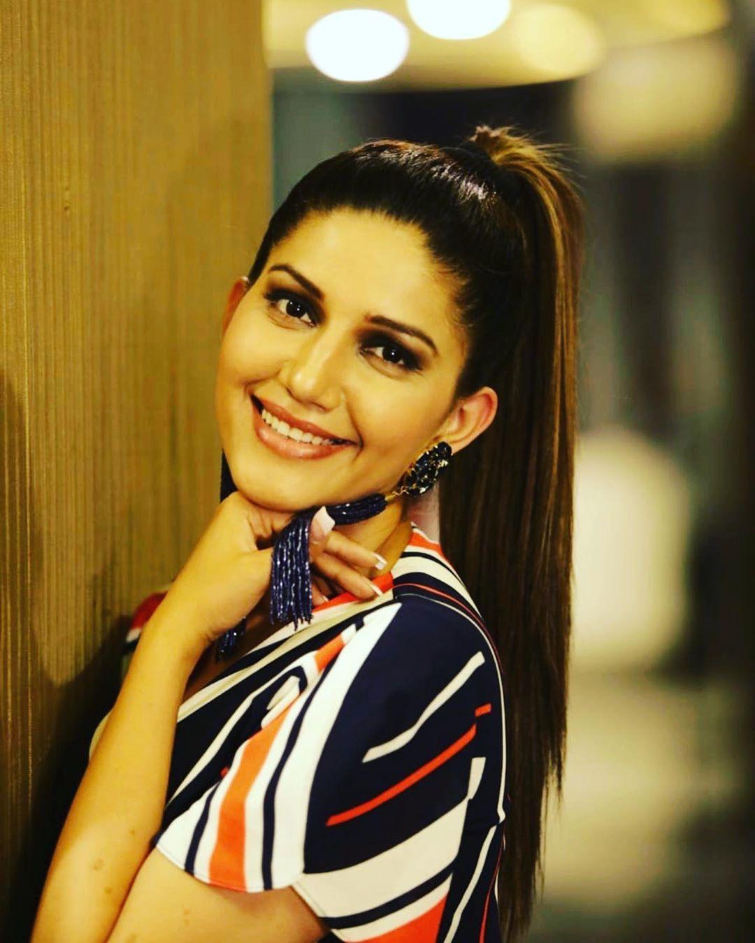 Sapna Chaudhary Wallpapers - Top Free Sapna Chaudhary Backgrounds - WallpaperAccess