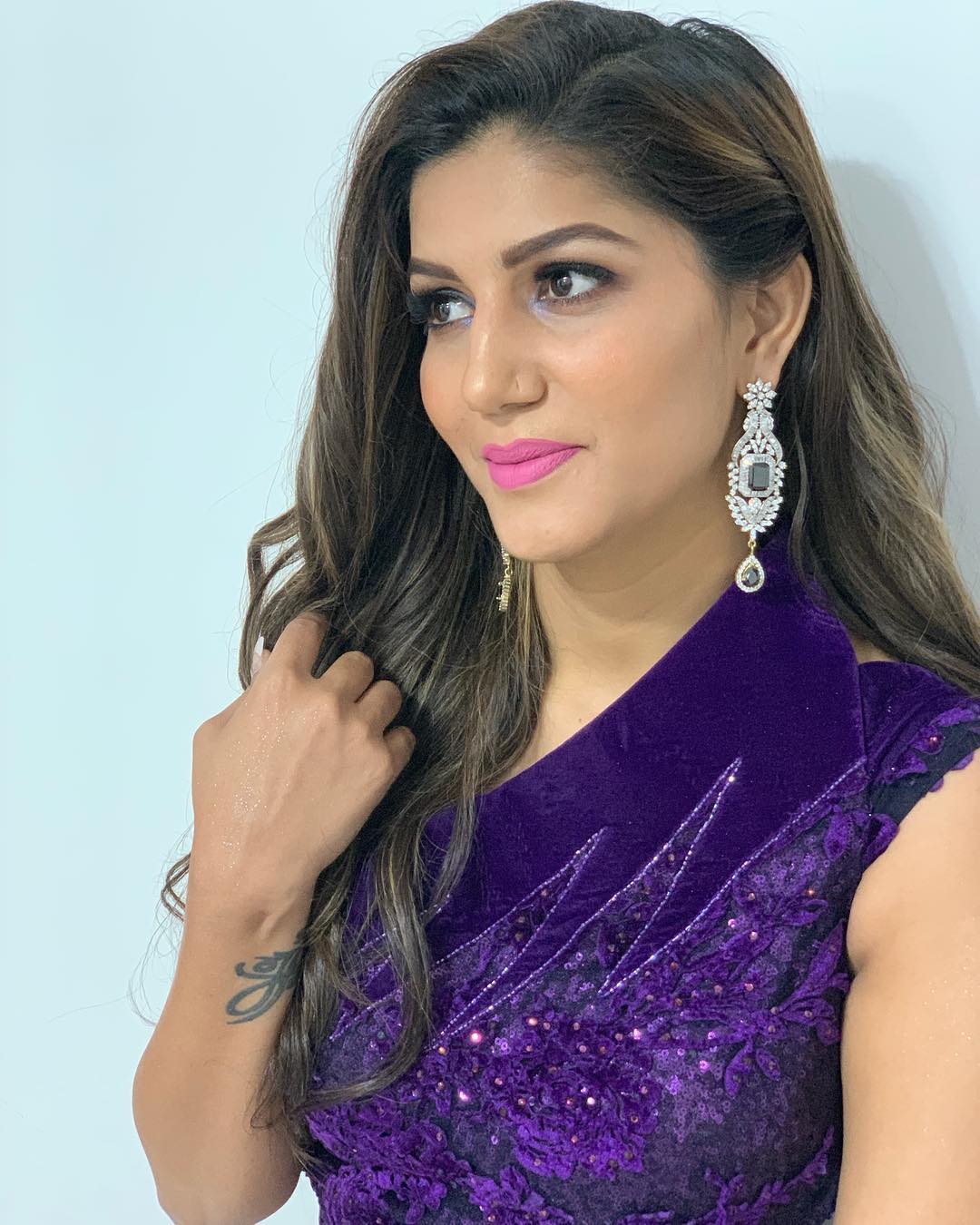Sapna Chaudhary Wallpapers - Top Free Sapna Chaudhary Backgrounds ...