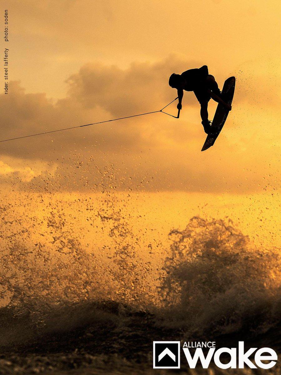 Wakeboard Wallpapers - Top Free Wakeboard Backgrounds - WallpaperAccess