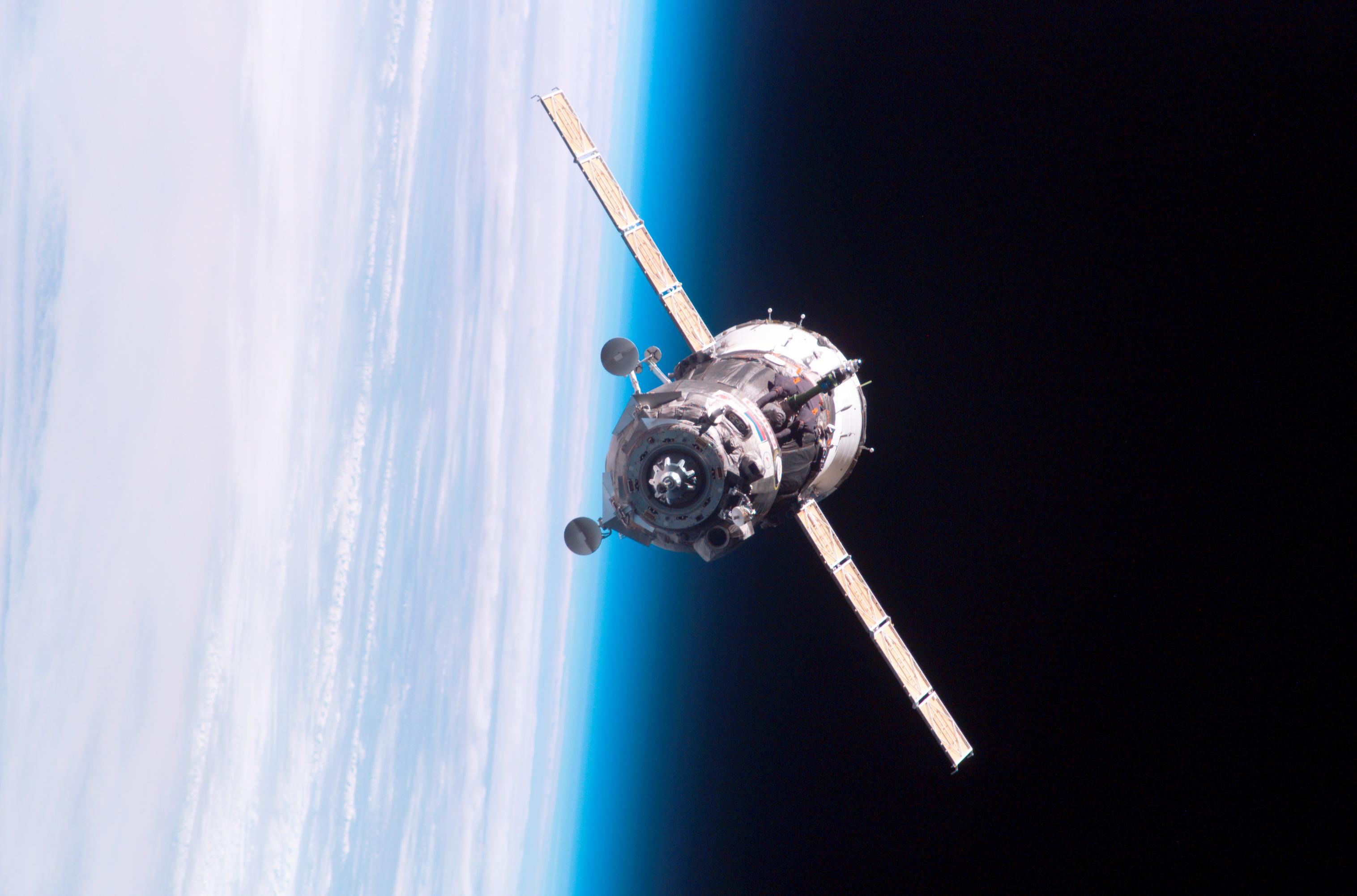 Soyuz Wallpapers - Top Free Soyuz Backgrounds - WallpaperAccess