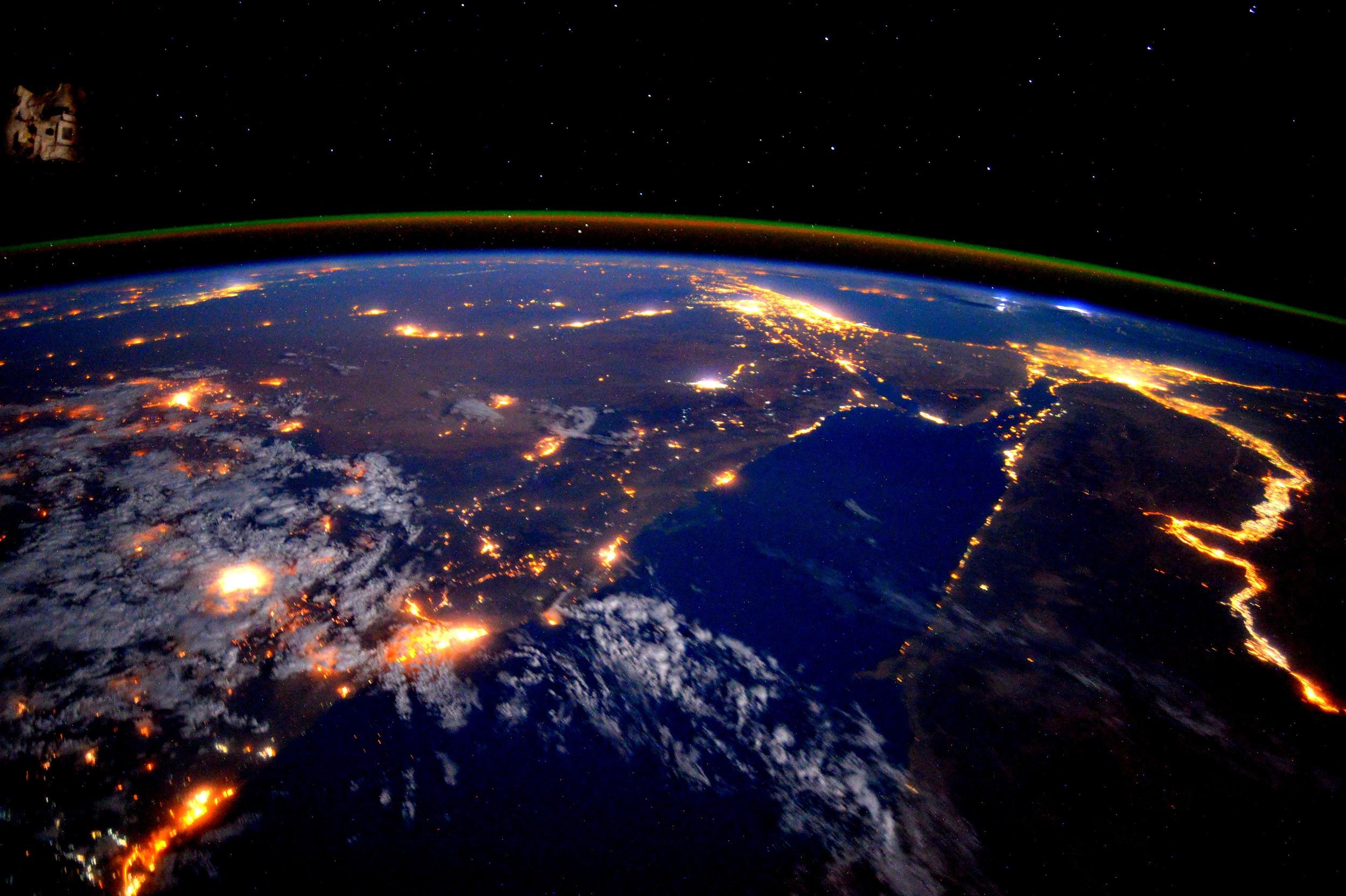 Earth Universe Wallpapers - Top Free Earth Universe Backgrounds ...