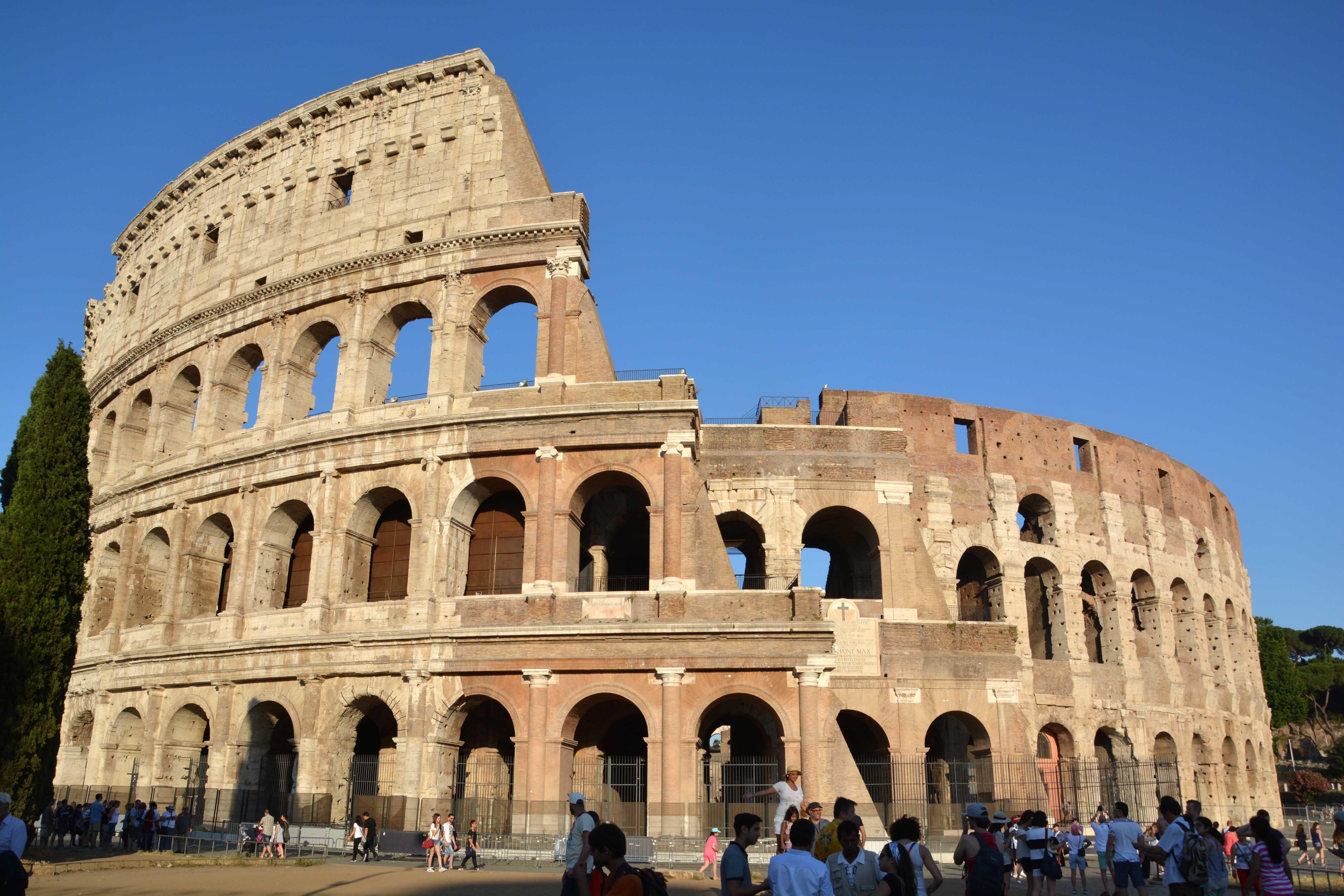 Roman Colosseum Wallpapers - Top Free Roman Colosseum Backgrounds ...