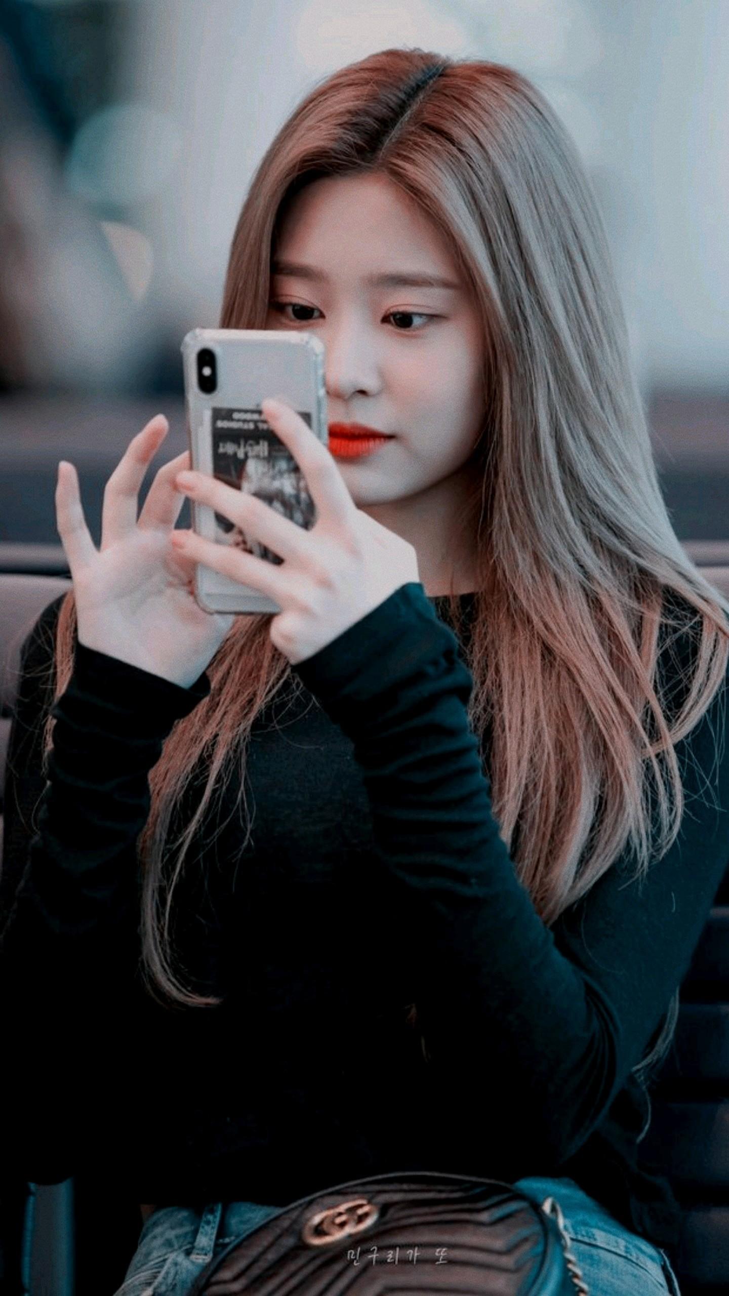 Kim Minju Wallpapers - Top Free Kim Minju Backgrounds - WallpaperAccess